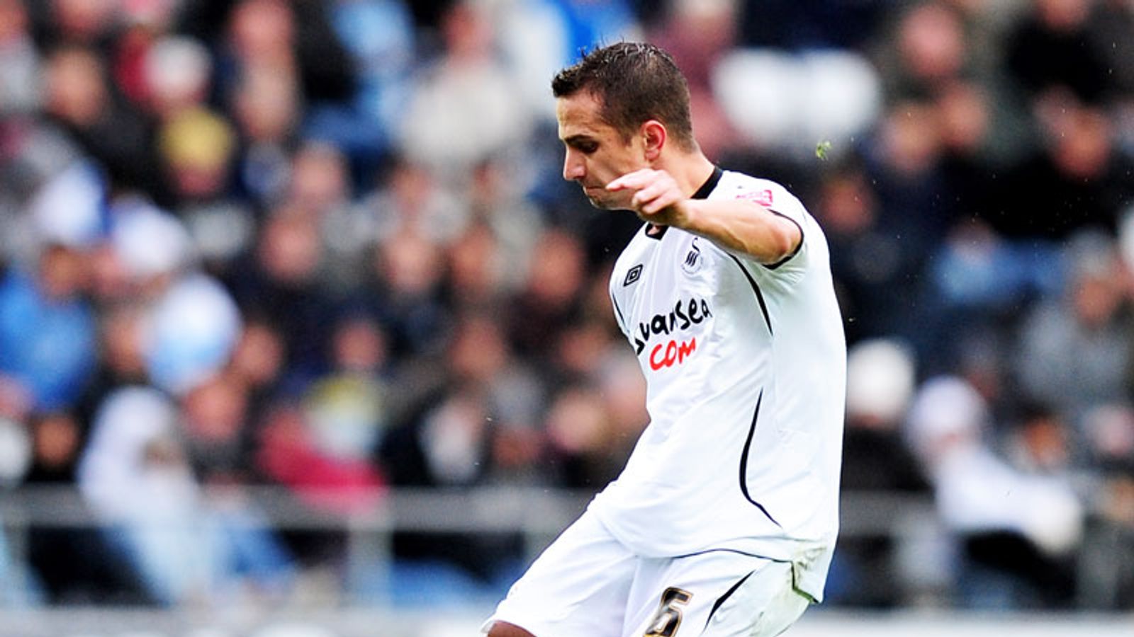 Megson eyes Bodde capture | Football News | Sky Sports