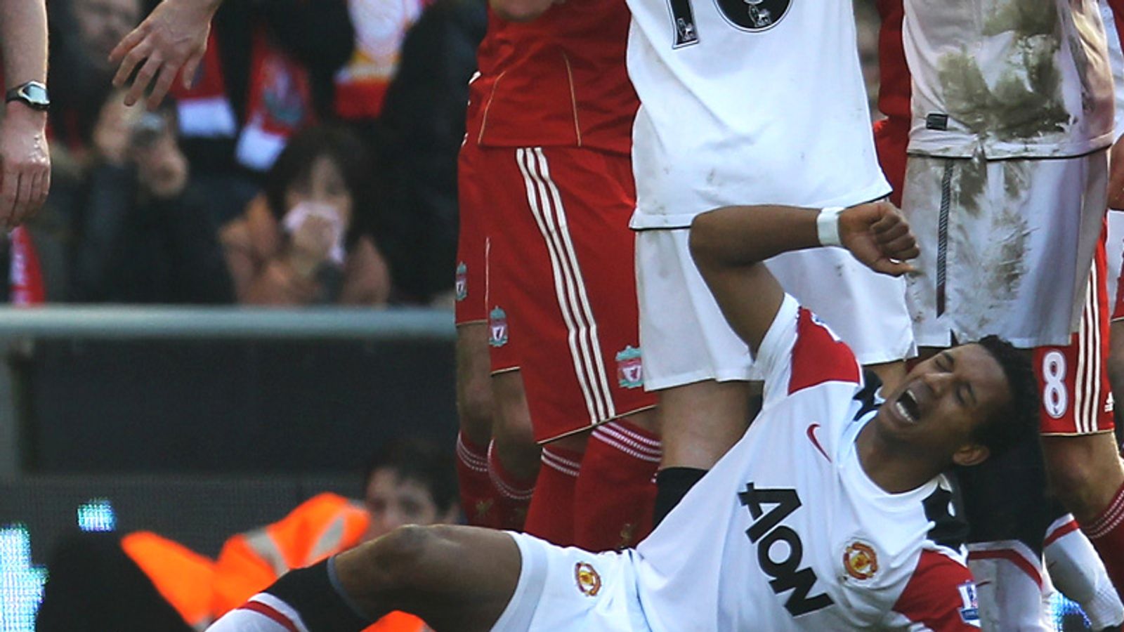 Nani still sore at Carragher | Football News | Sky Sports