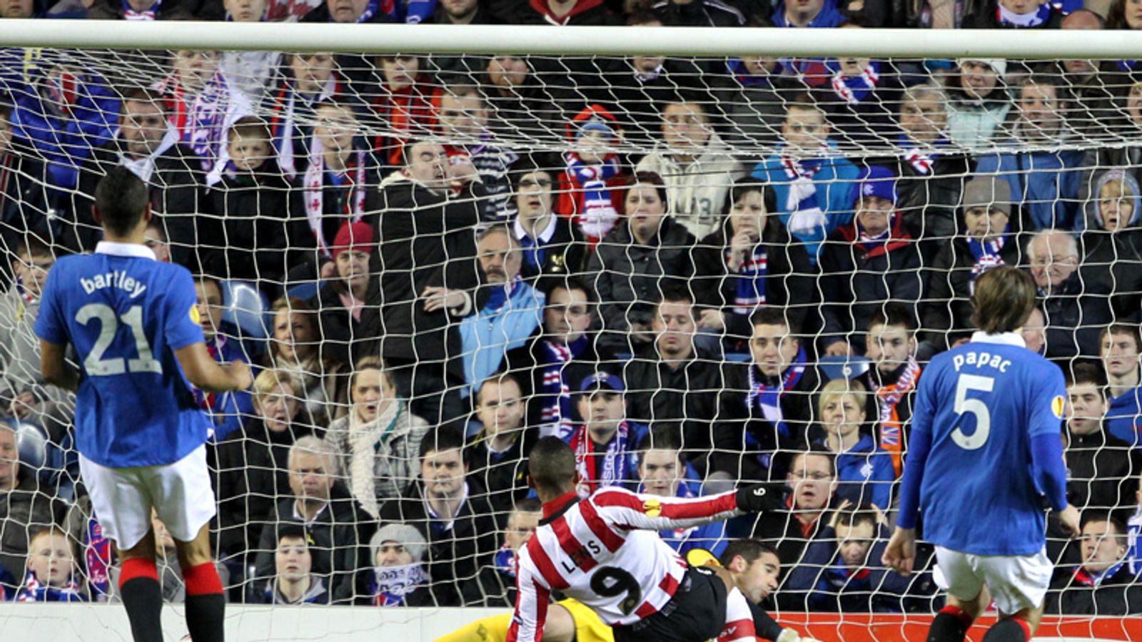 Rangers 0 - 1 PSV - Match Report & Highlights