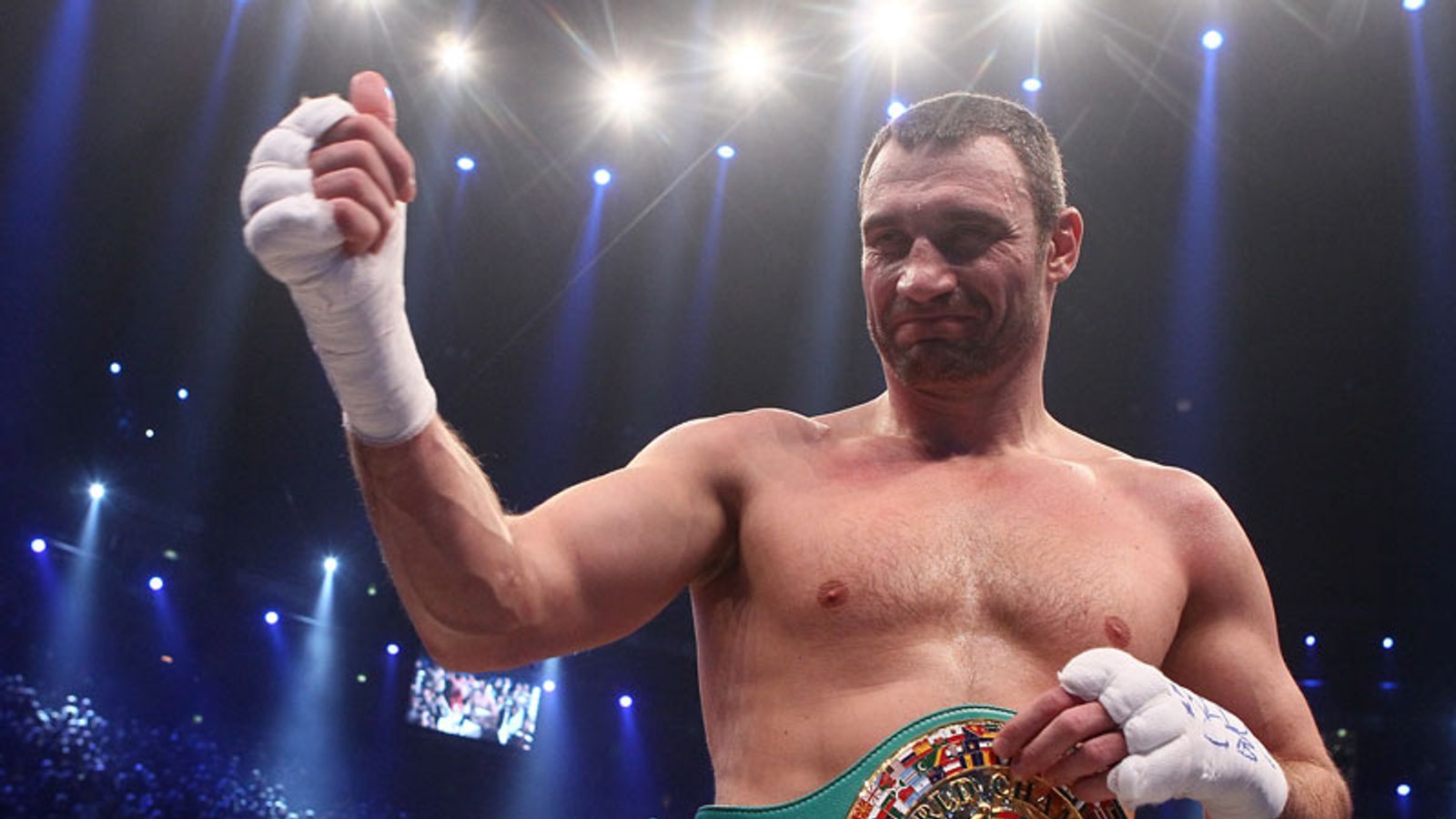 Short night for Vitali | Boxing News | Sky Sports