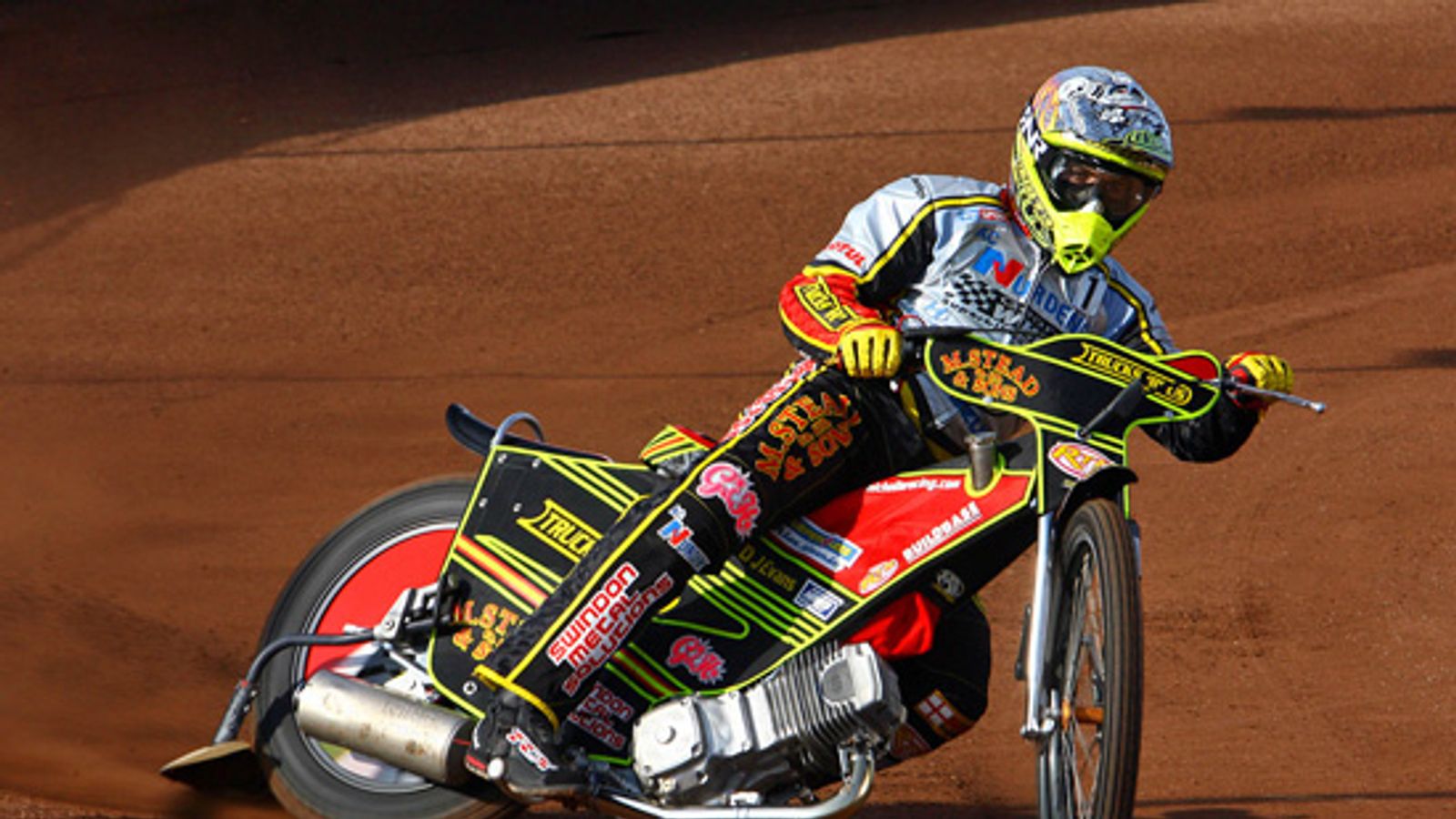 Nicholls wins British crown | News News | Sky Sports