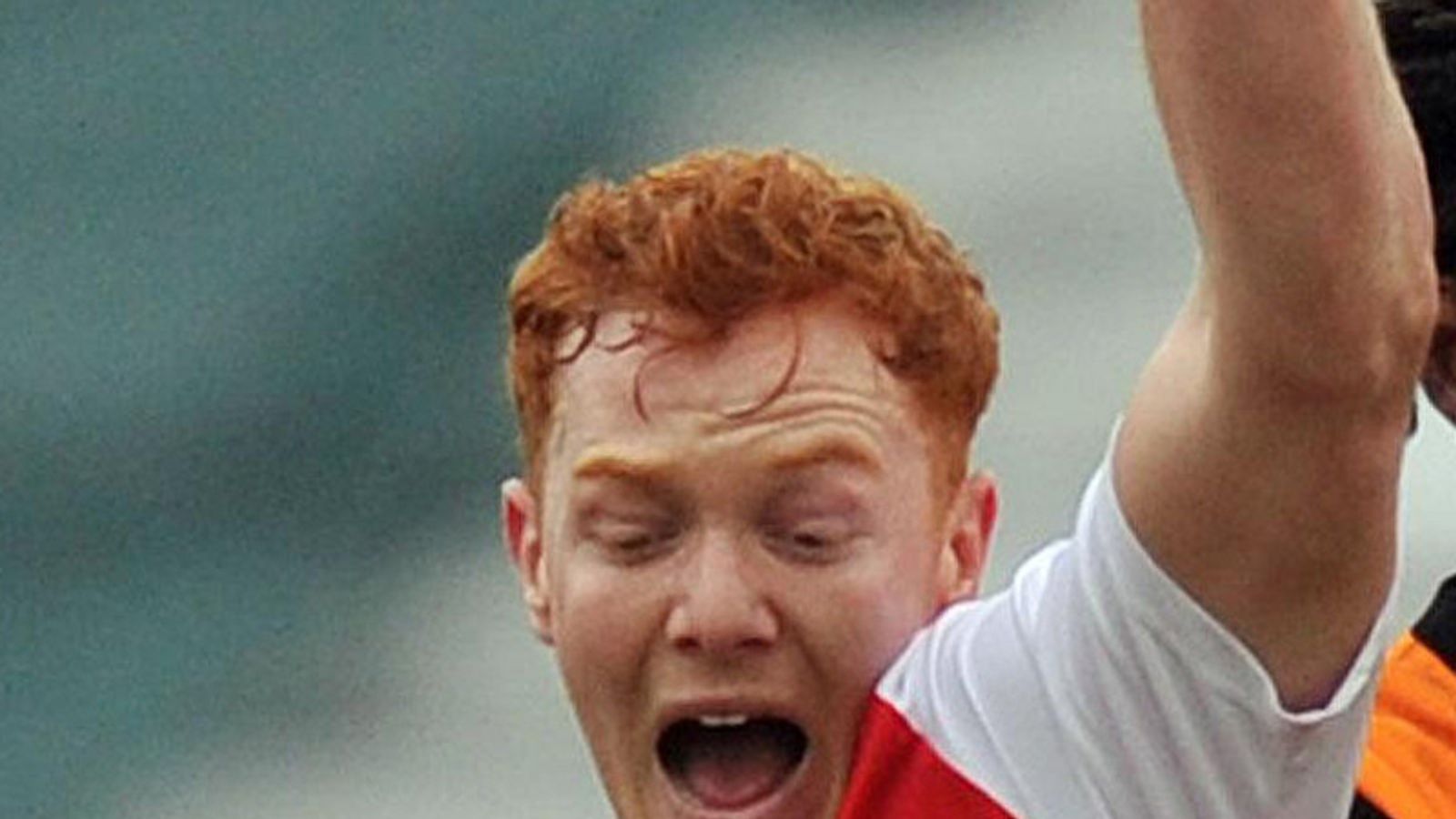 Lions & Robins target Taylor | Football News | Sky Sports