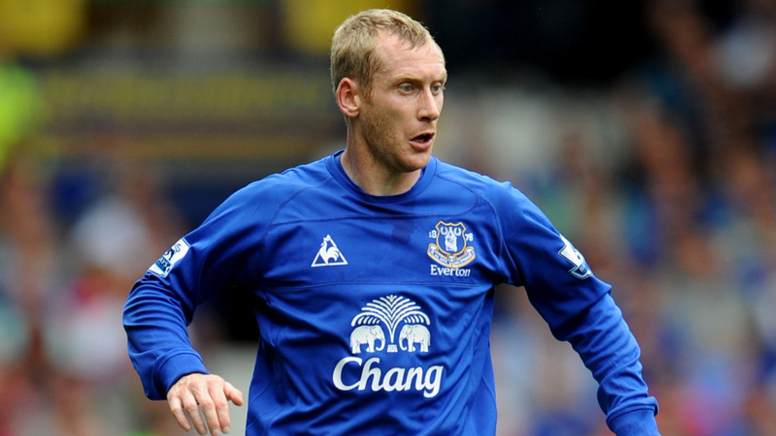 Hibbert wants to defend place | Football News | Sky Sports