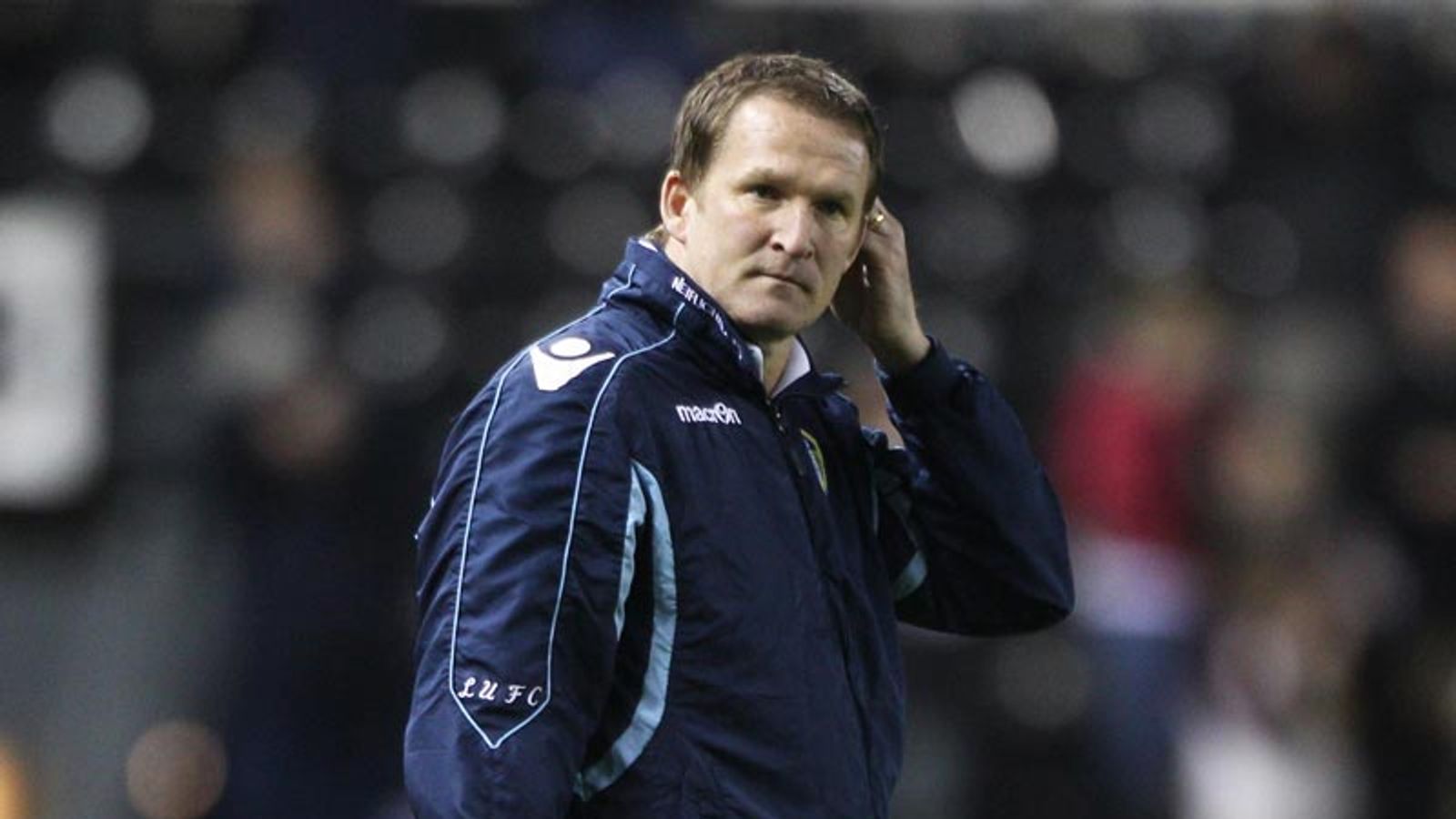 Grayson baffled by decisions | Football News | Sky Sports