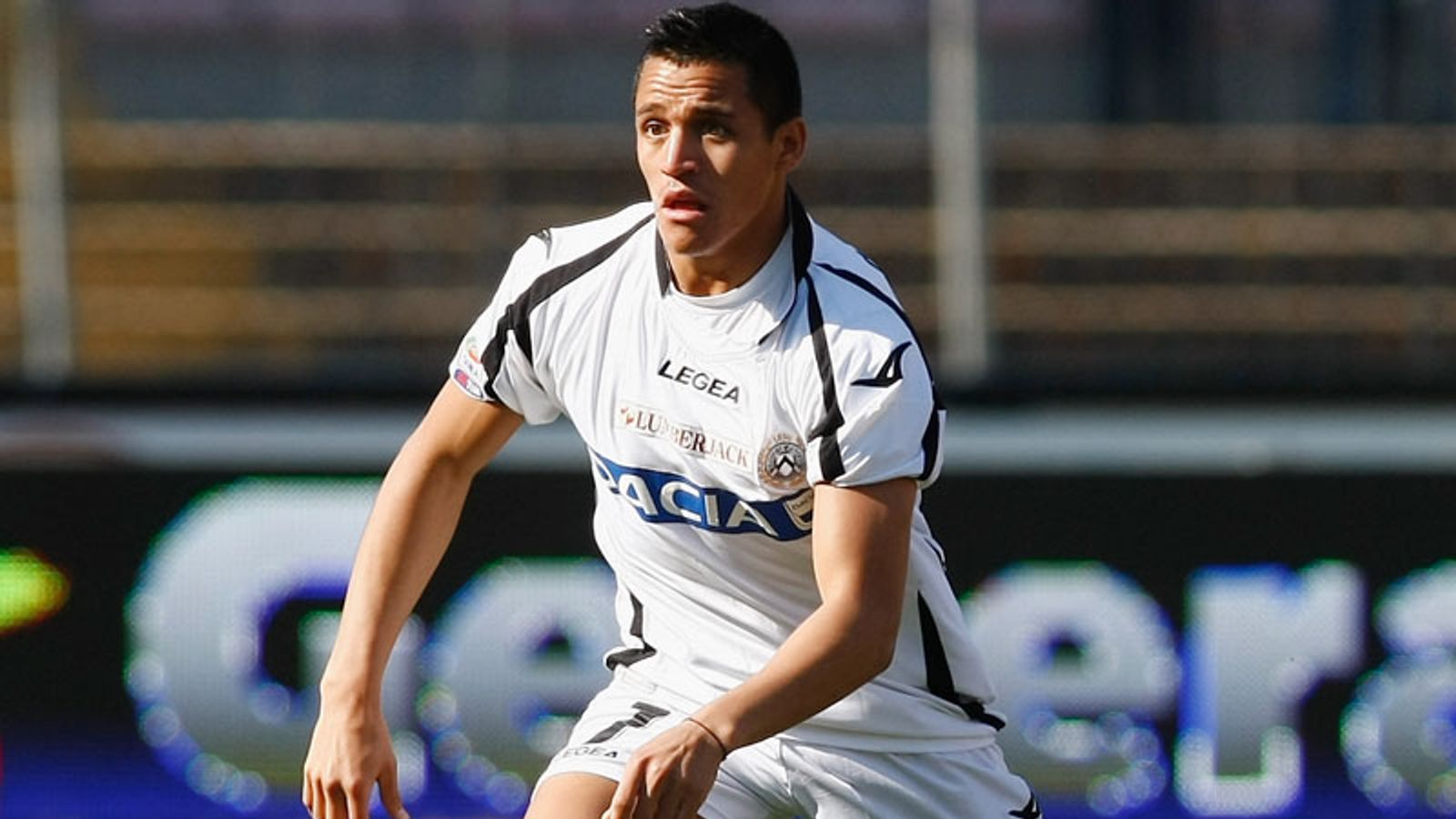 Barca close on Sanchez switch | Football News | Sky Sports