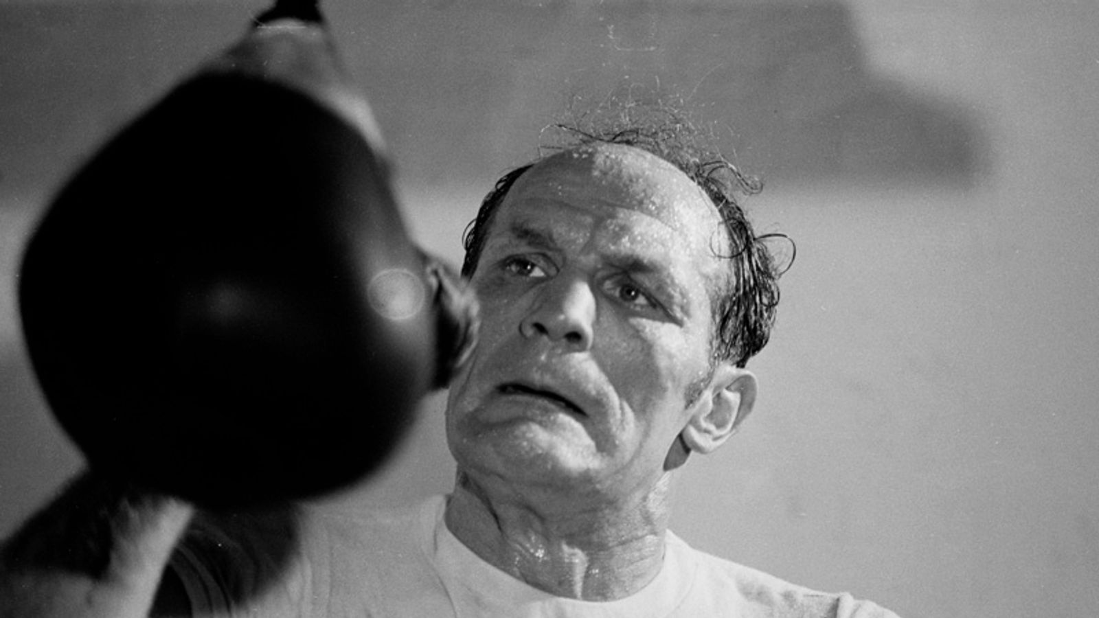 Tributes to Sir Henry Cooper | Boxing News | Sky Sports