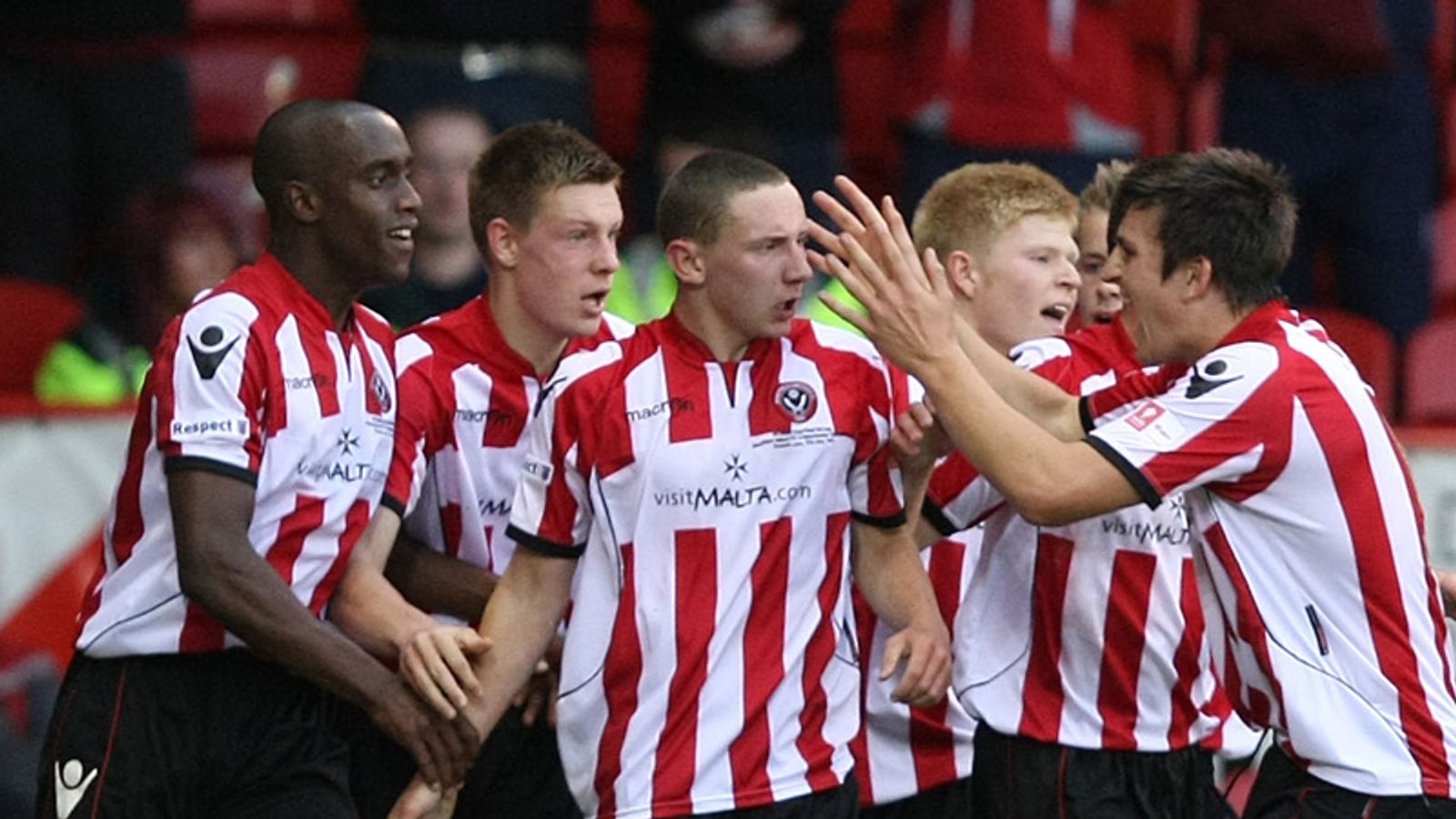 Brave Blades hold United | Football News | Sky Sports