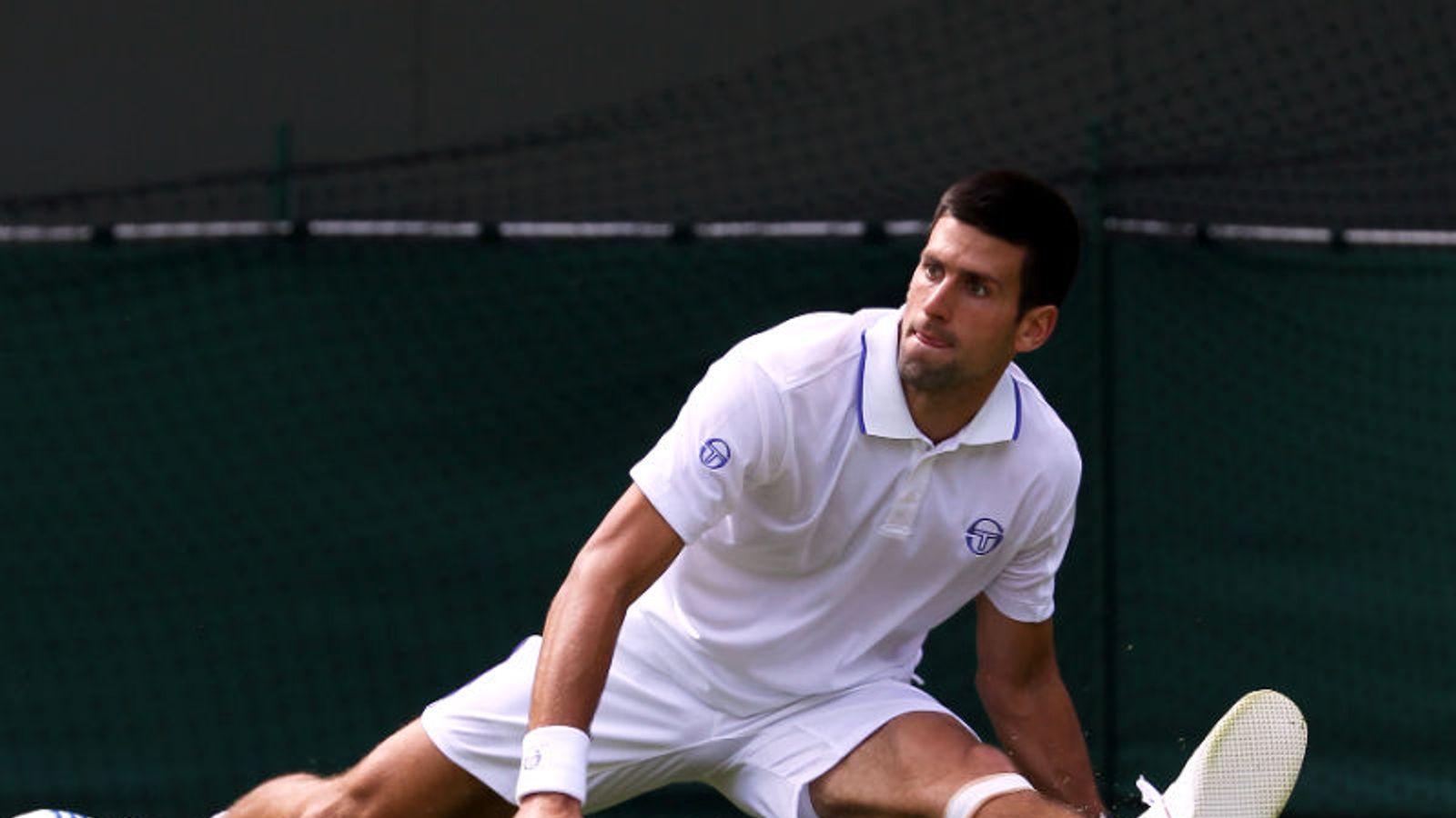 Djokovic powers through | Wimbledon News | Sky Sports