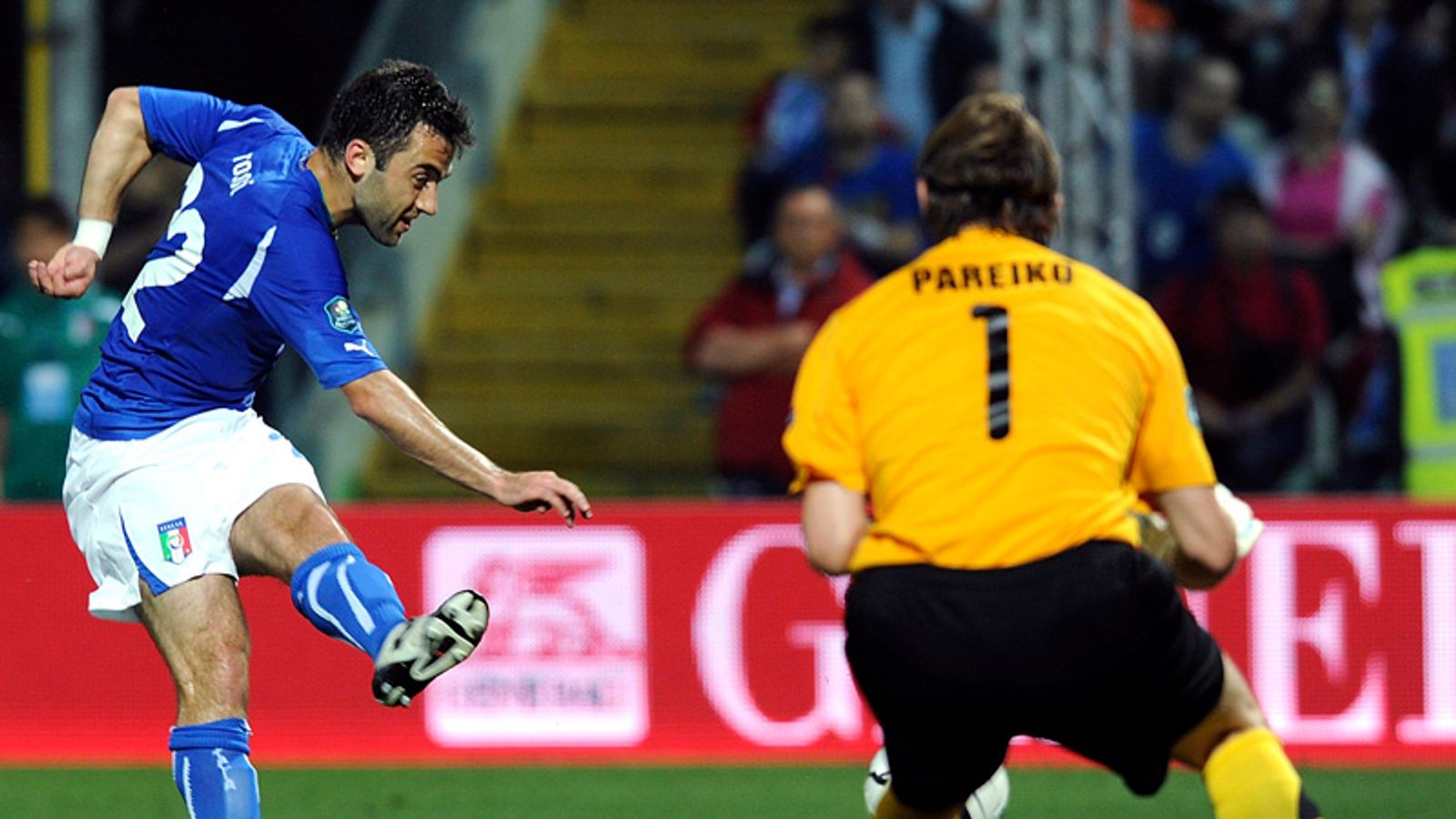 Barca link flatters Rossi | Football News | Sky Sports