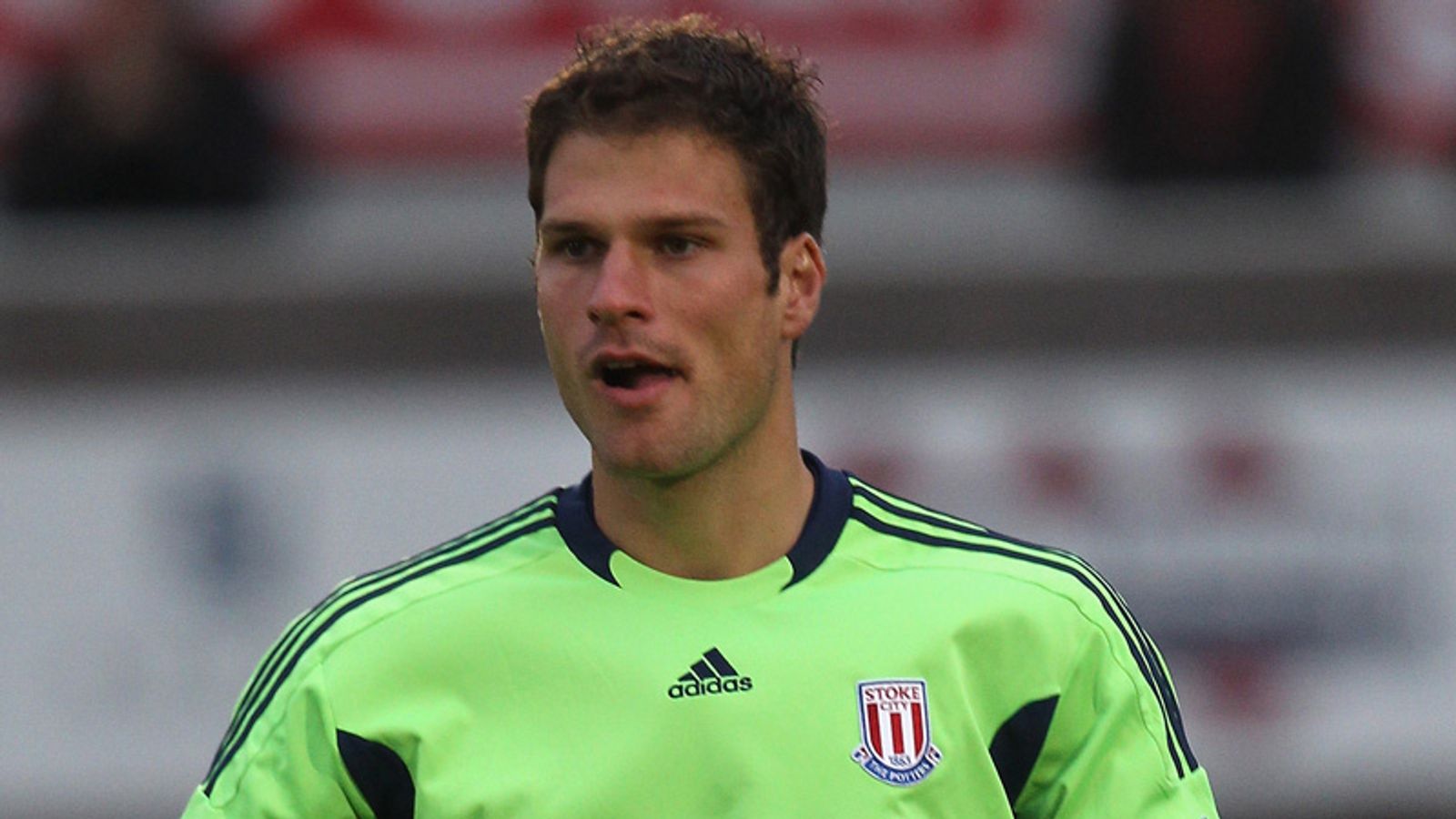 Begovic bags new deal | Football News | Sky Sports