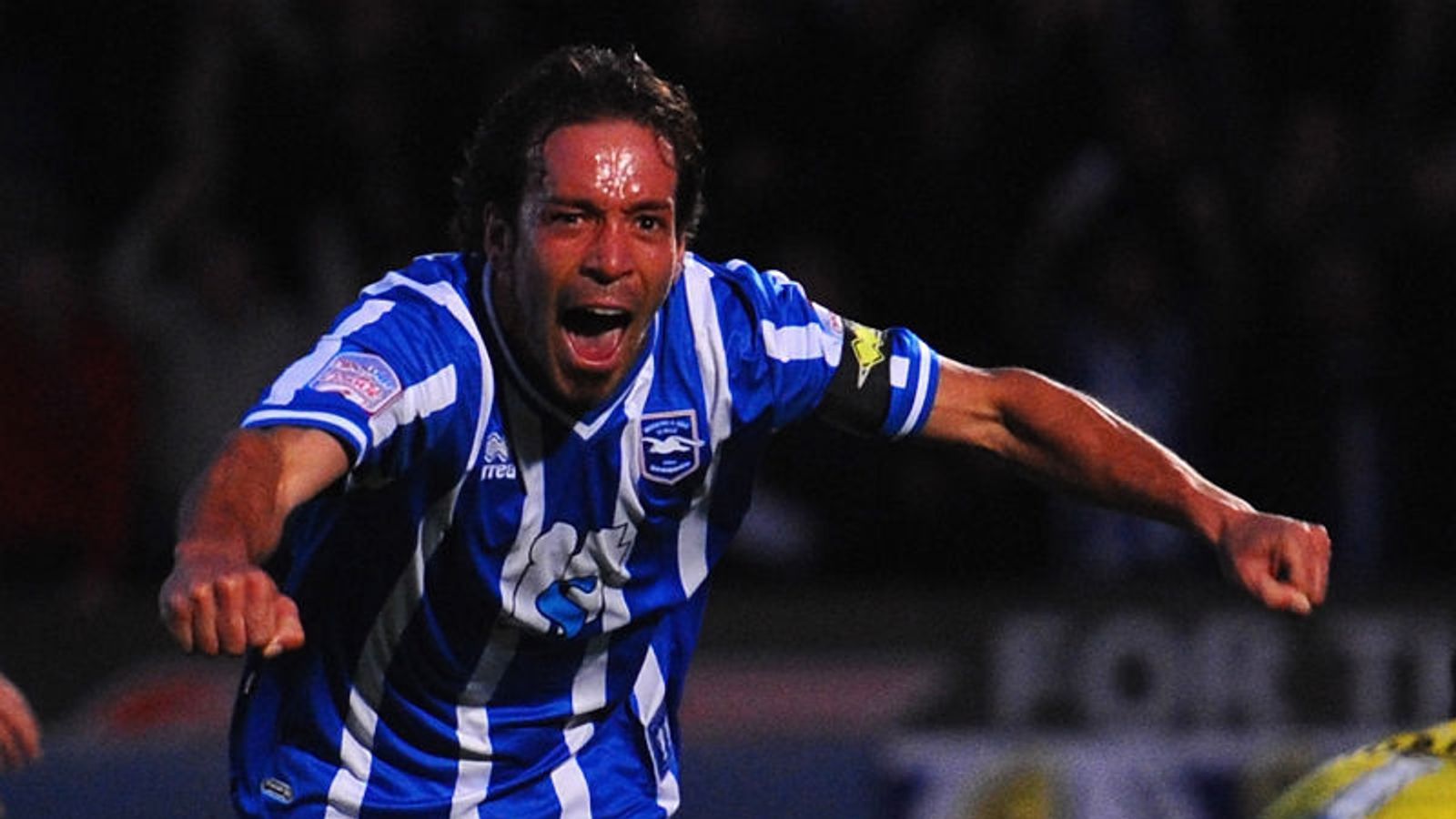 Calderon commits to Seagulls | Football News | Sky Sports