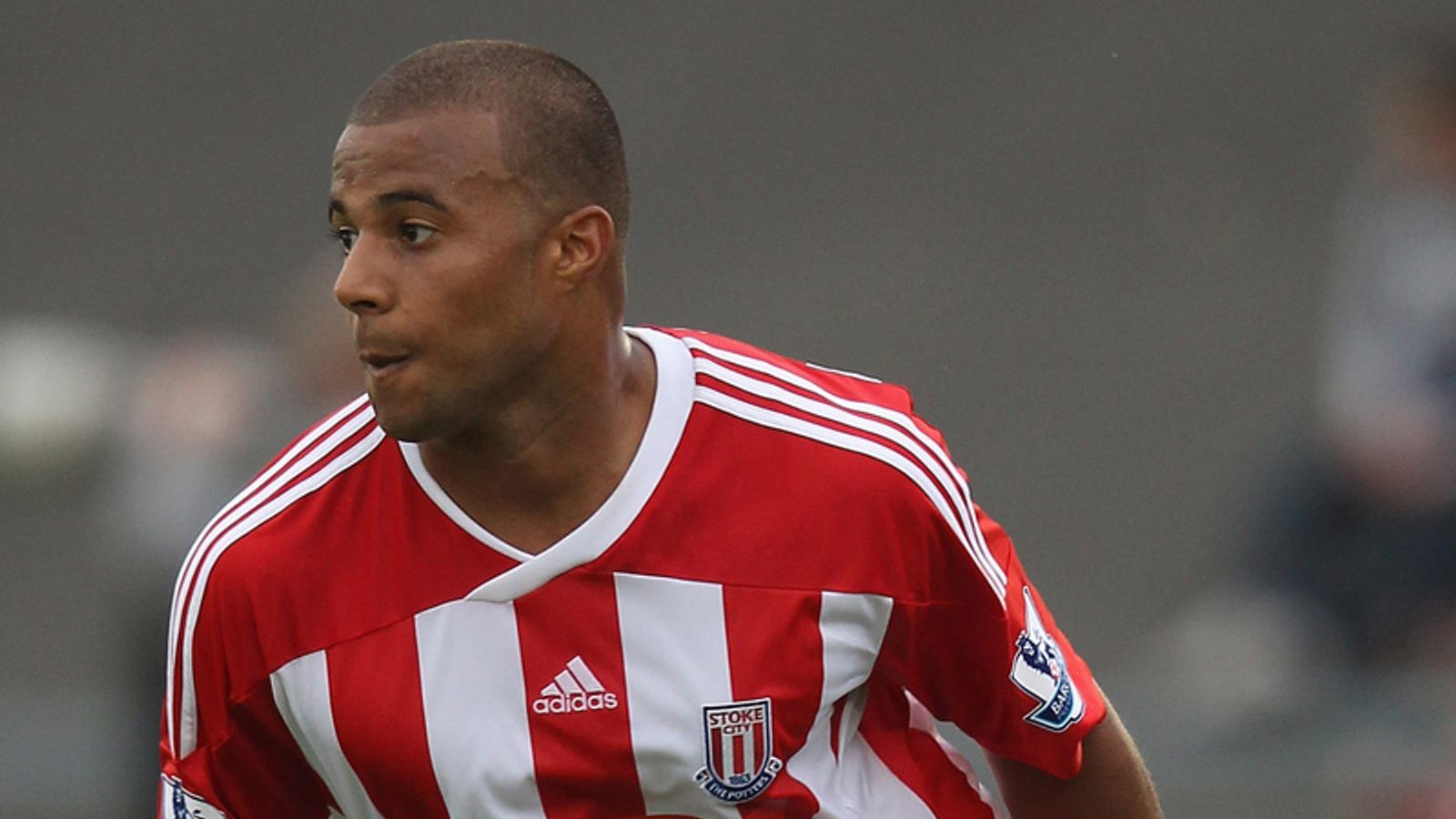 Hibs hold Soares talks | Football News | Sky Sports