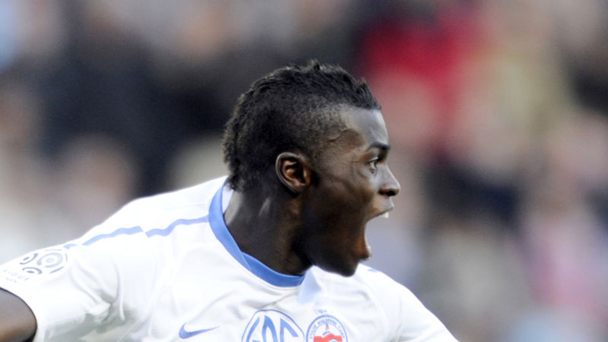 M'Baye Niang's agent says AC Milan will not loan the striker to Everton ...