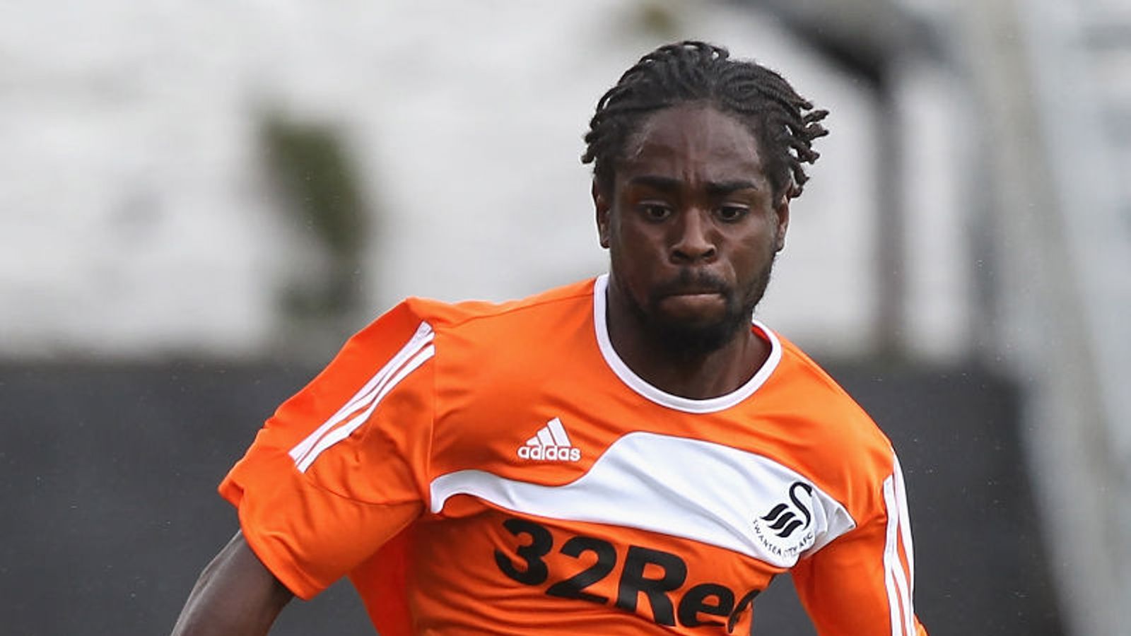 Dyer signs new Swans deal | Football News | Sky Sports
