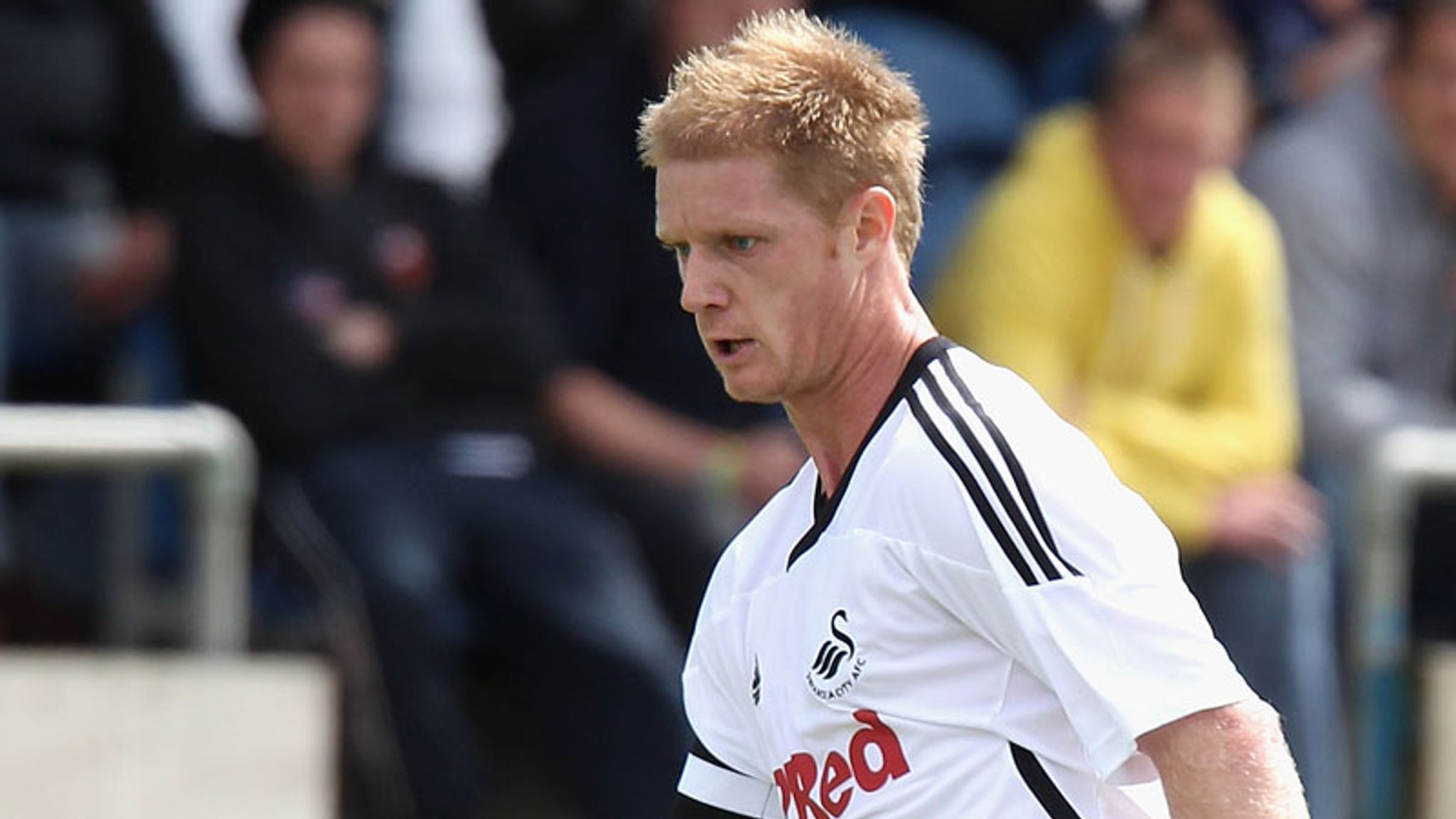 Tate using oxygen chamber | Football News | Sky Sports