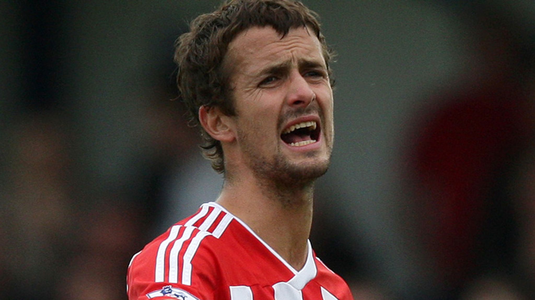 Pugh returns to Leeds | Football News | Sky Sports