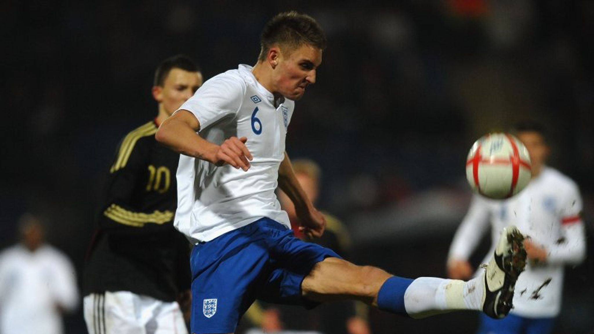 Taft signs for Minstermen | Football News | Sky Sports