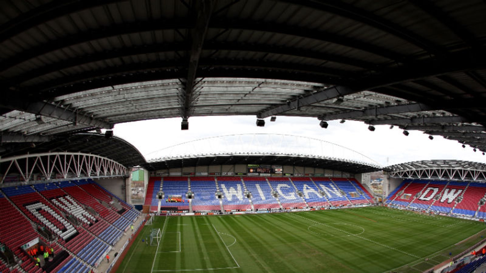 Latics eye late move | Football News | Sky Sports