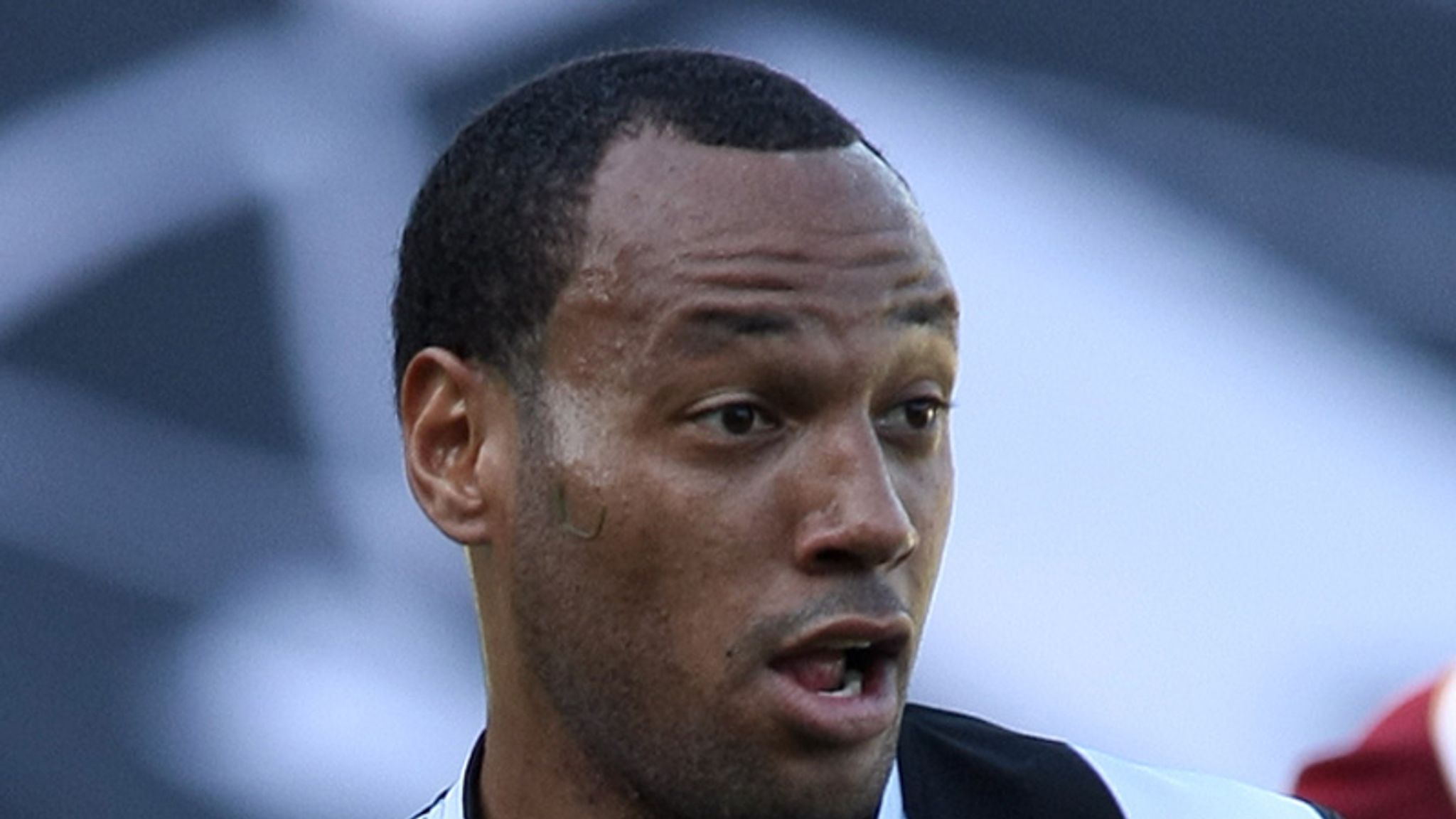 Injection to help Hawley return | Football News | Sky Sports