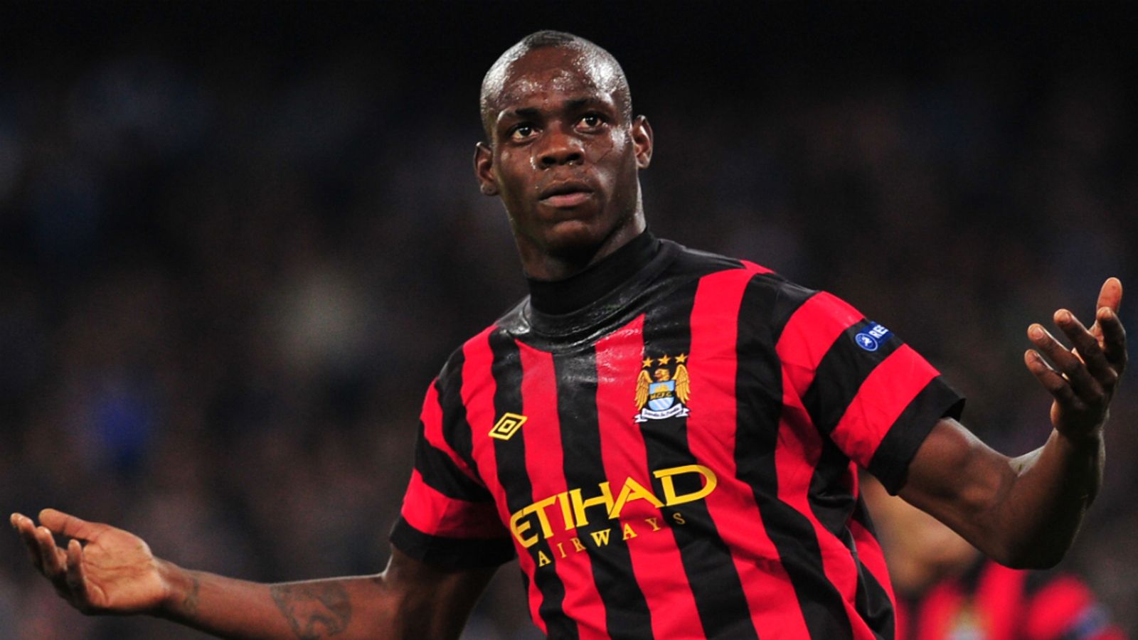 Stoke weigh up Balotelli move | Football News | Sky Sports