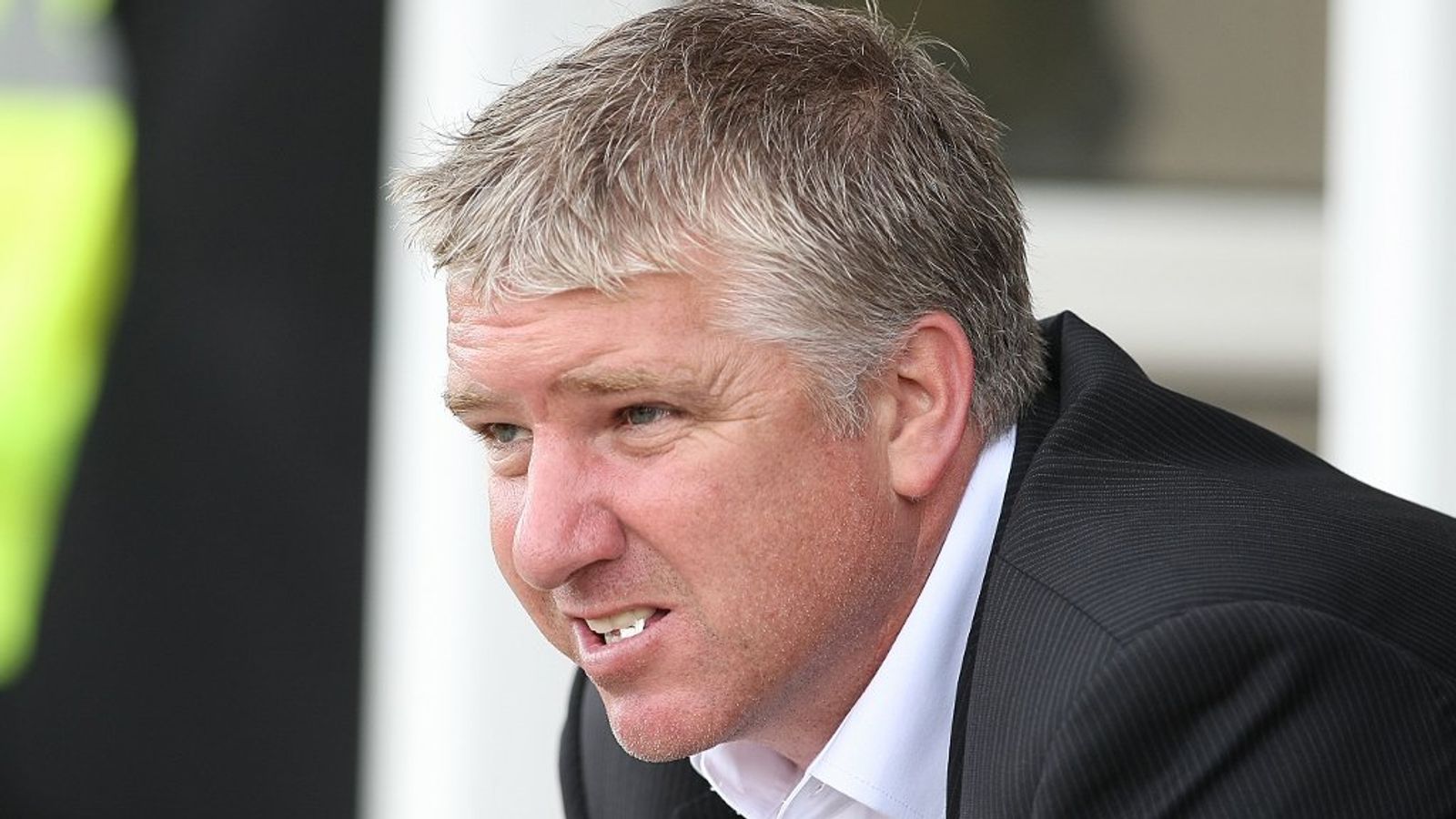 Ling hits out at shaky Gulls | Football News | Sky Sports