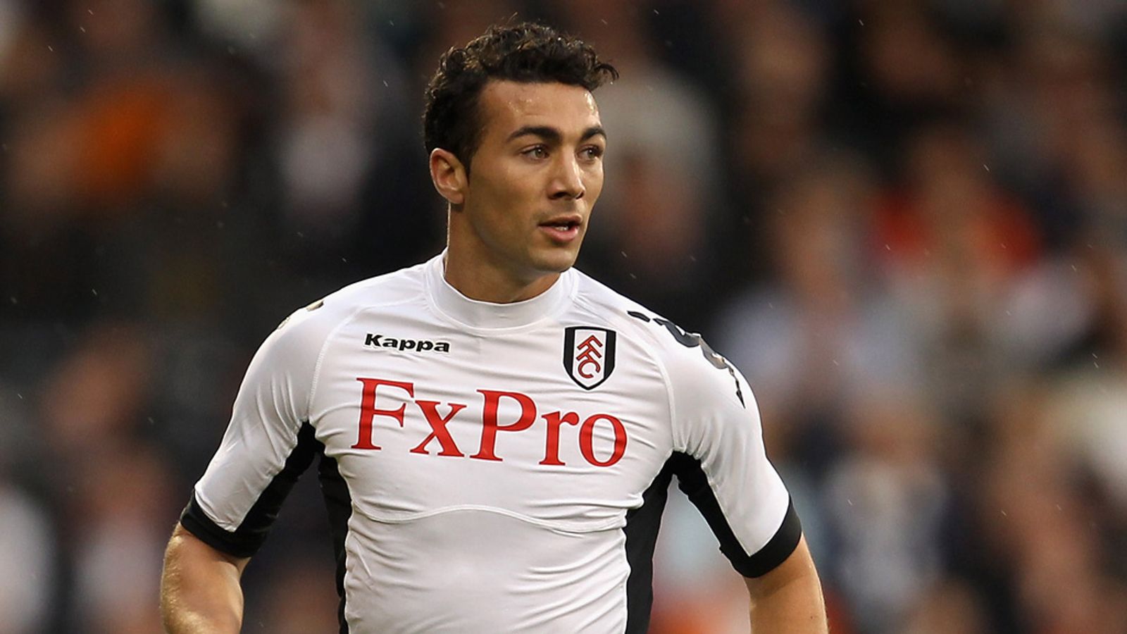 Kelly signs new Fulham deal | Football News | Sky Sports