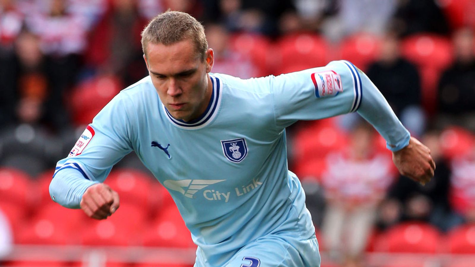 Hussey returns to Kingsmeadow | Football News | Sky Sports