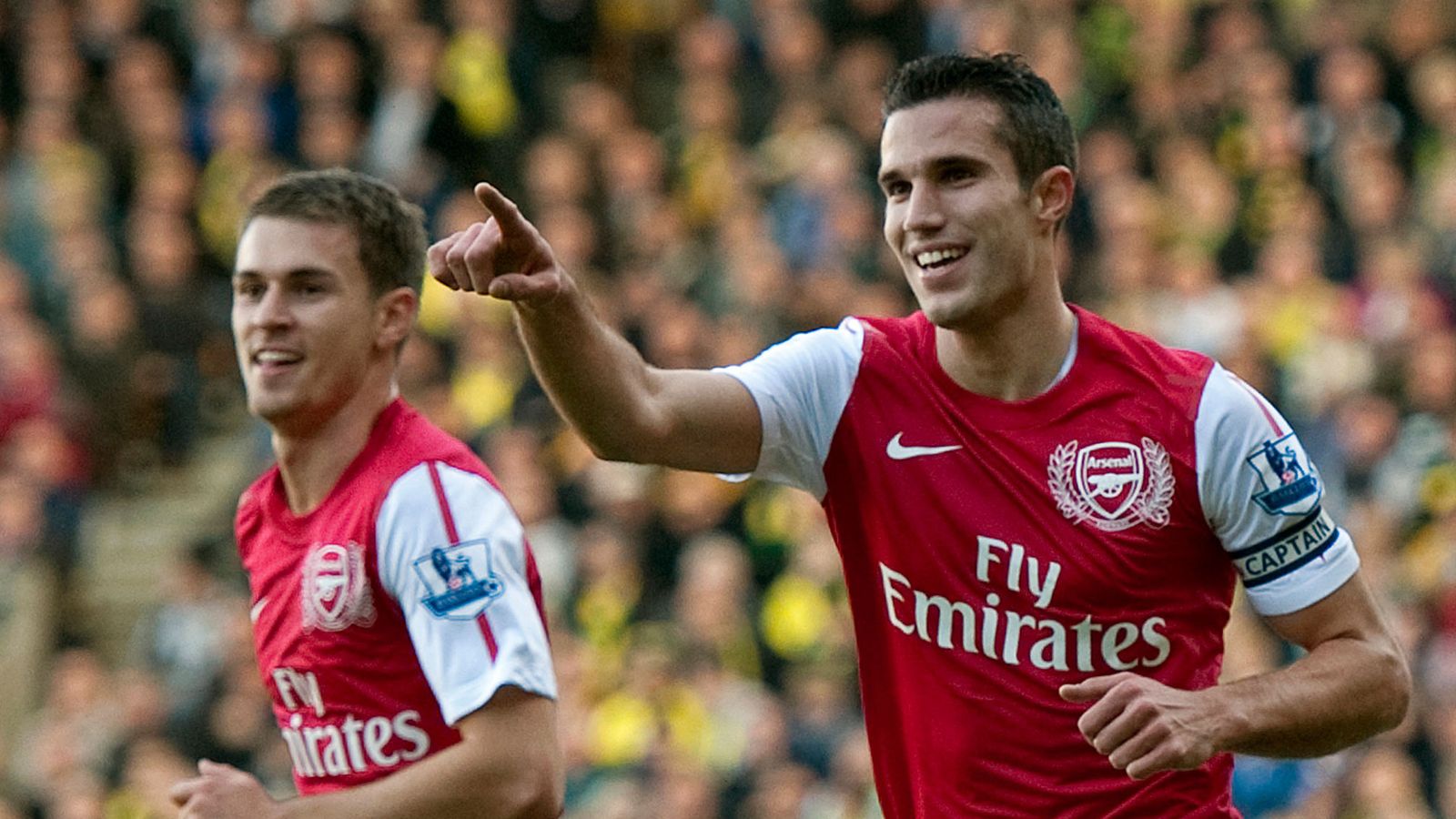 Ramsey hopes Van Persie stays | Football News | Sky Sports