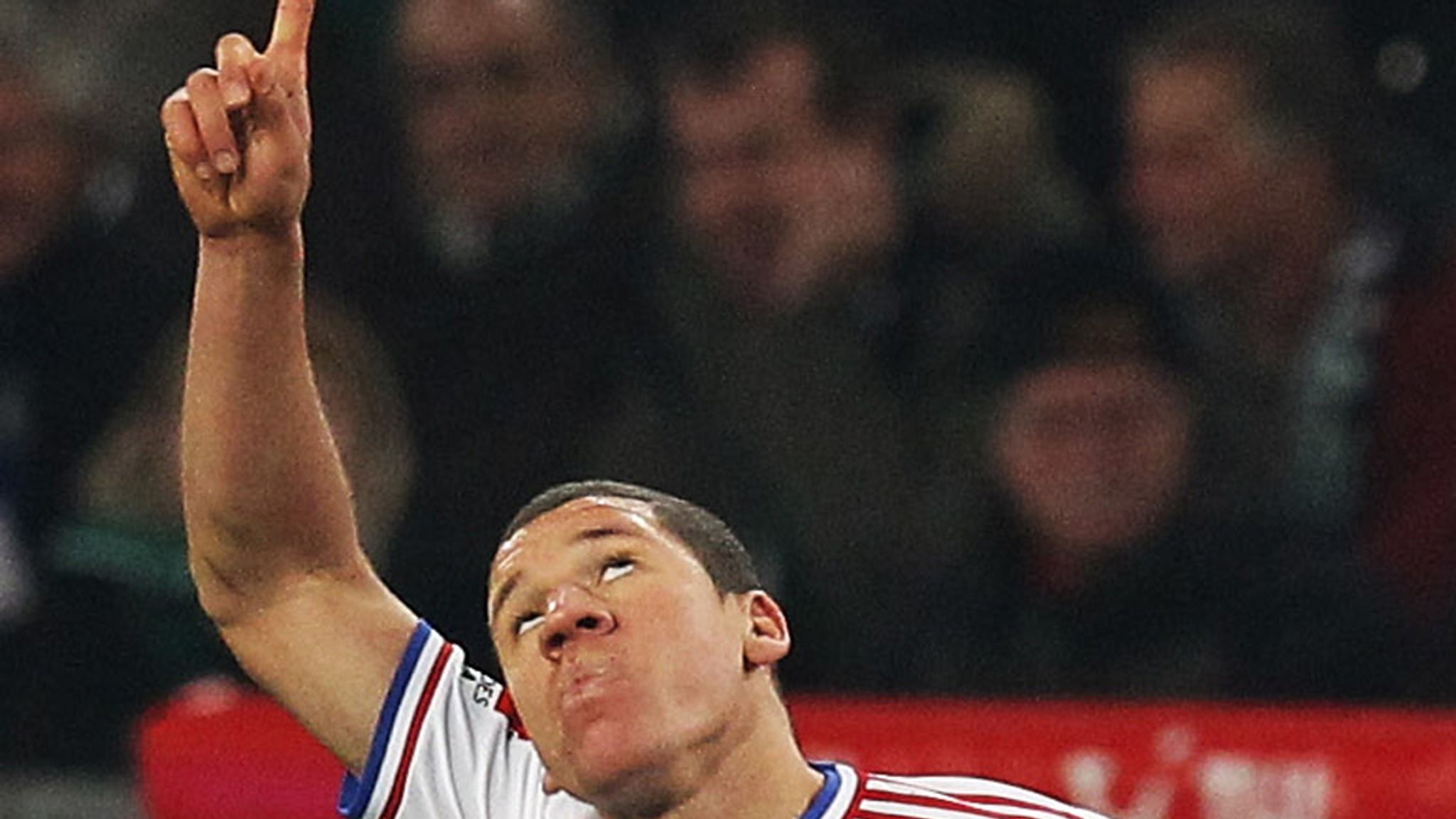 Arnesen keen on Bruma stay | Football News | Sky Sports