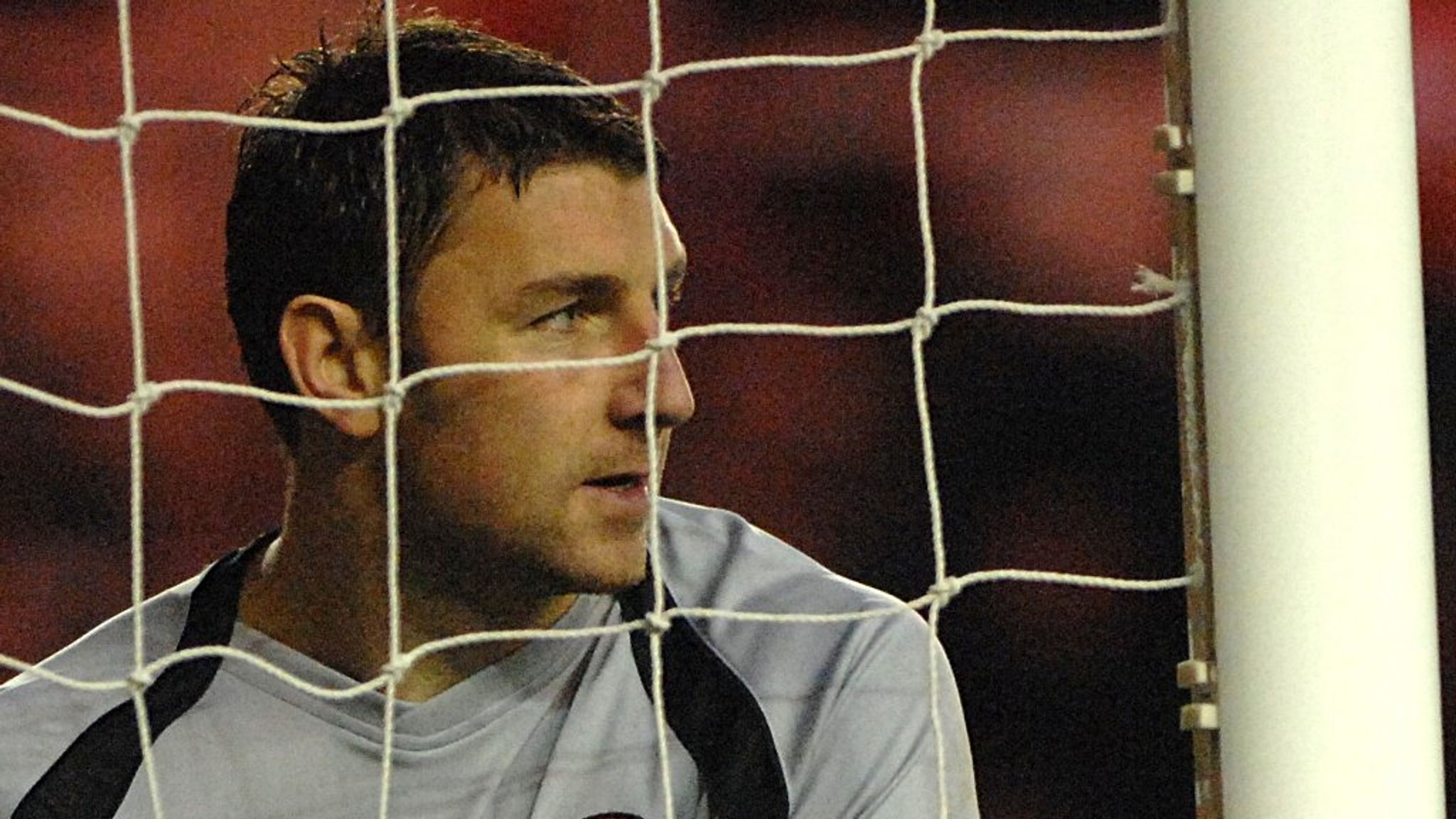 Oldham goalkeeping coach Paul Gerrard is set to join former boss Paul ...