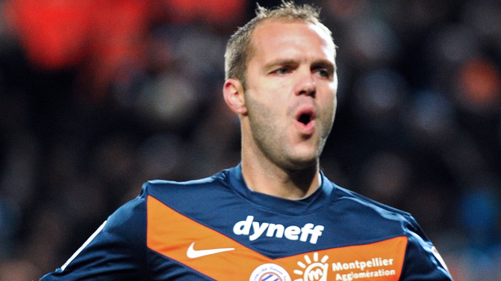 Dernis suffers untimely knock | Football News | Sky Sports