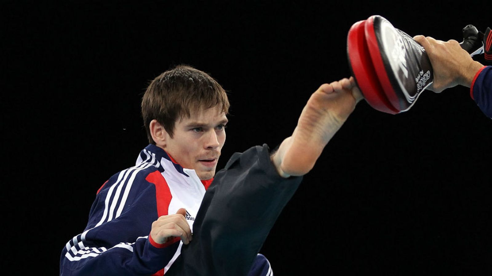 Cook serves up gold | Olympics News | Sky Sports