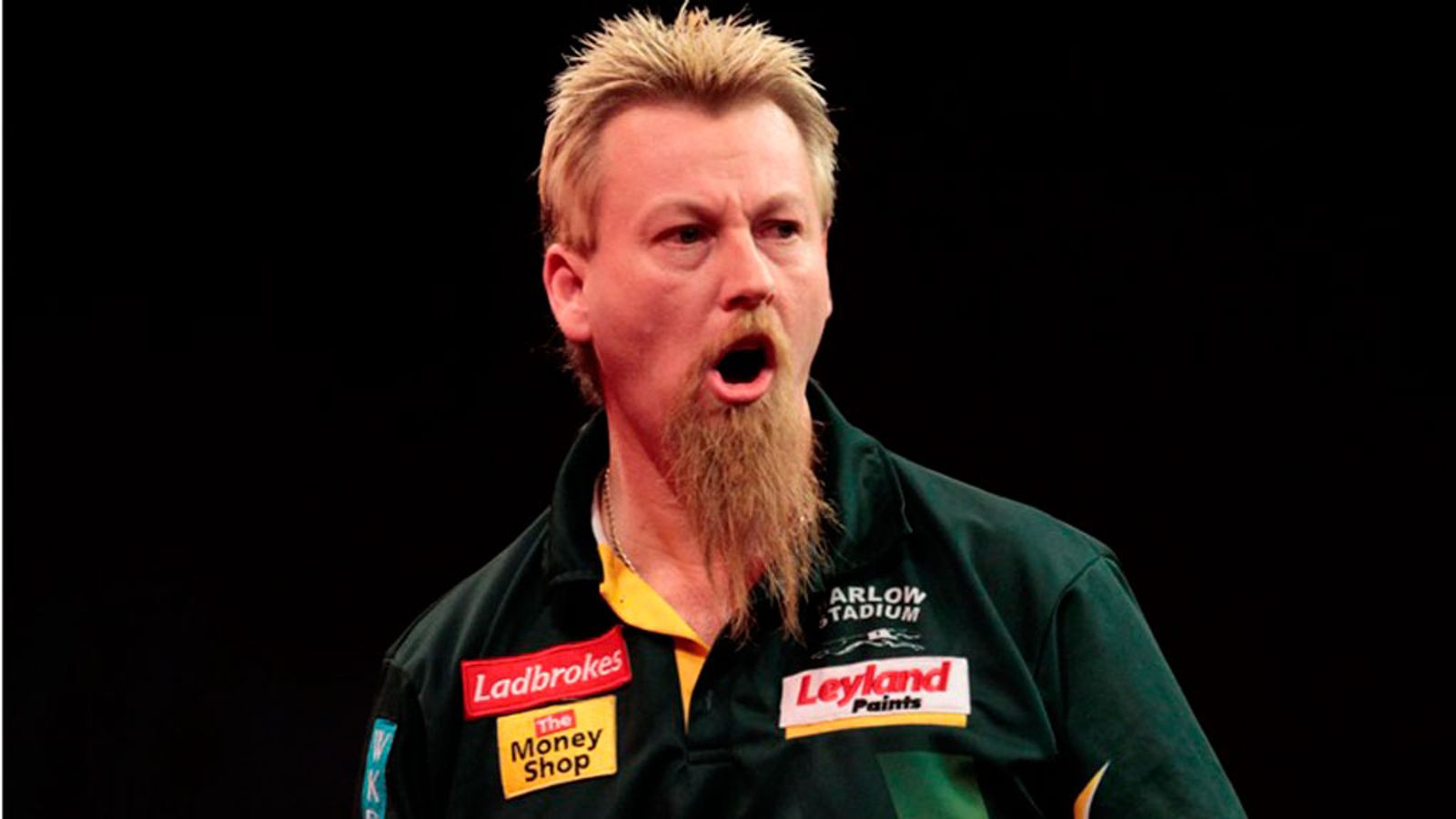 Wizard withstands Mighty fright | Darts News | Sky Sports