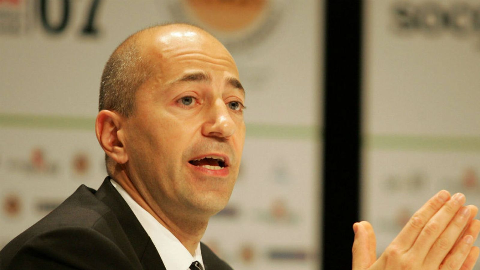 Arsenal chief executive Ivan Gazidis believes youngsters need to be ...