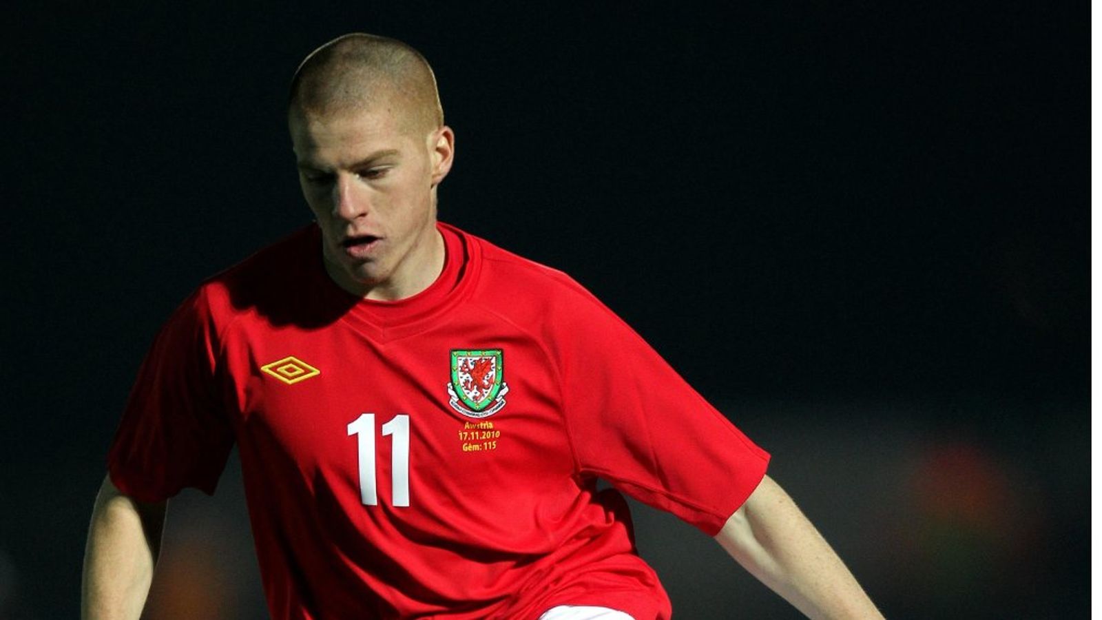 Winger Craig given Gulls trial | Football News | Sky Sports