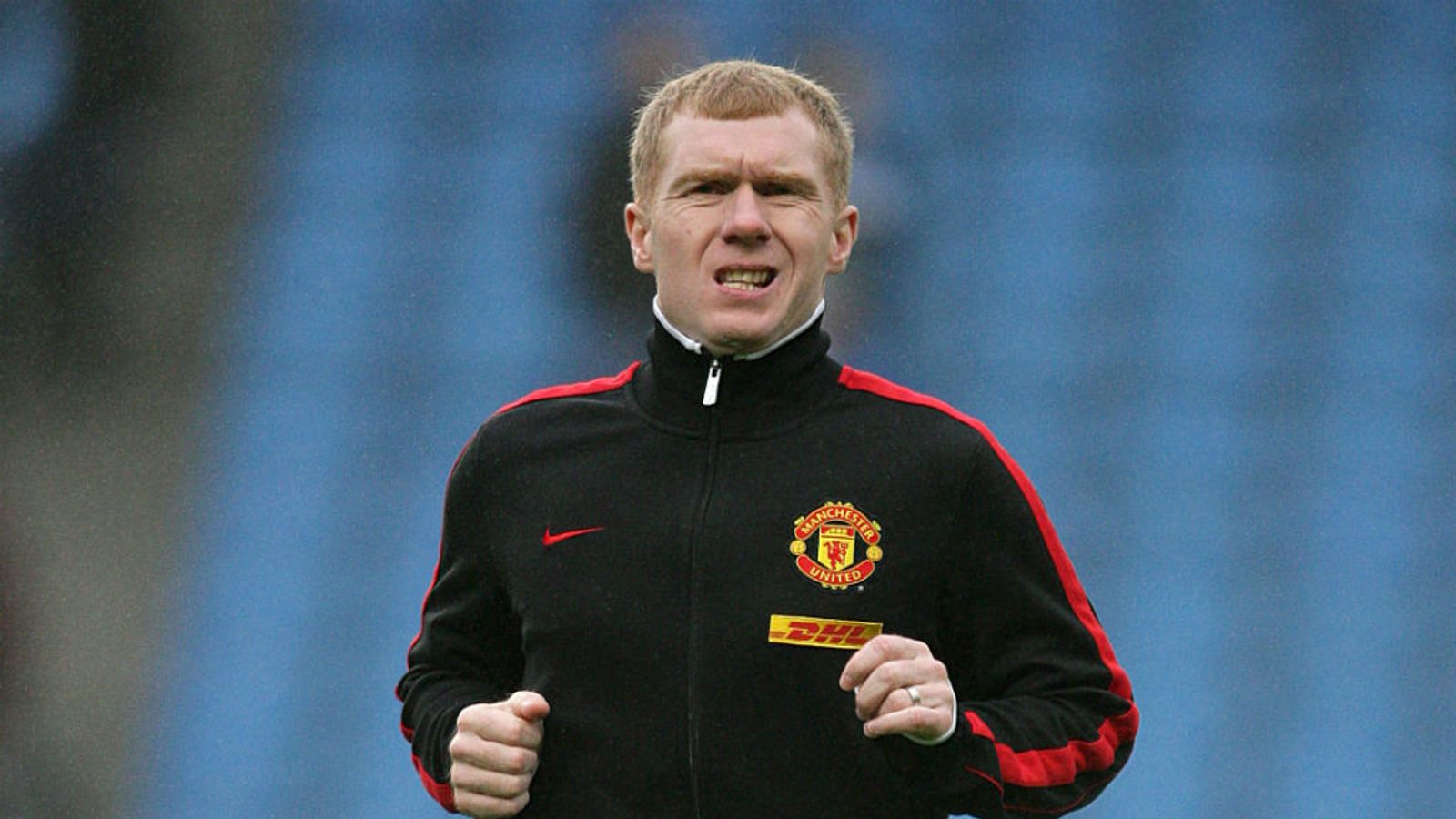 Scholes makes shock return | Football News | Sky Sports