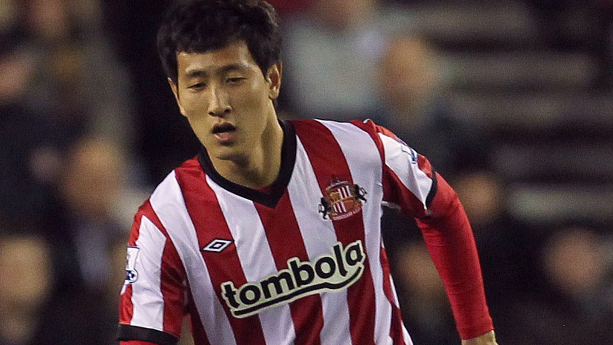 Sunderland striker Ji Dong-won loaned to German side Augsburg ...