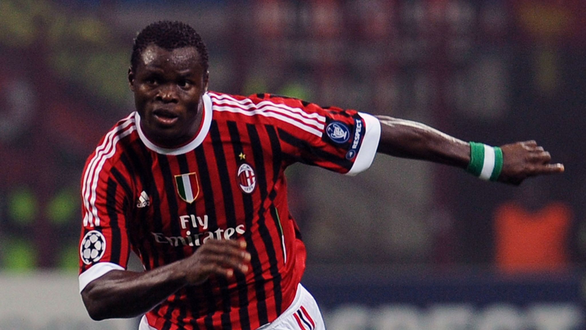 Taiwo completes QPR move | Football News | Sky Sports