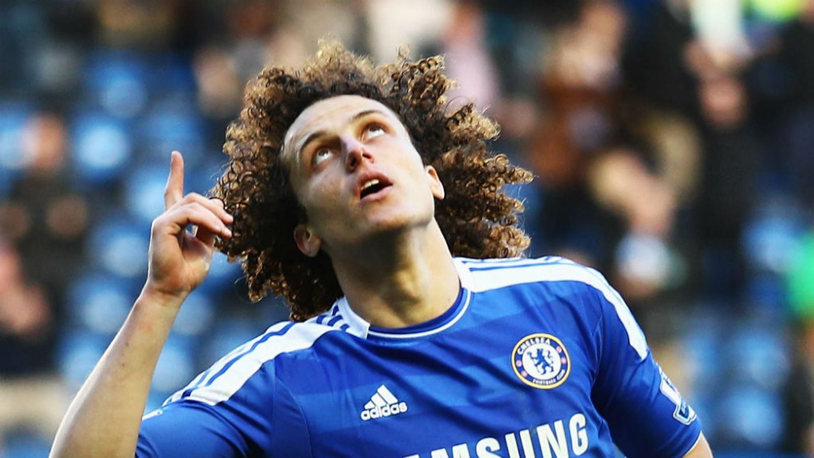 Luiz looks down on Europa | Football News | Sky Sports