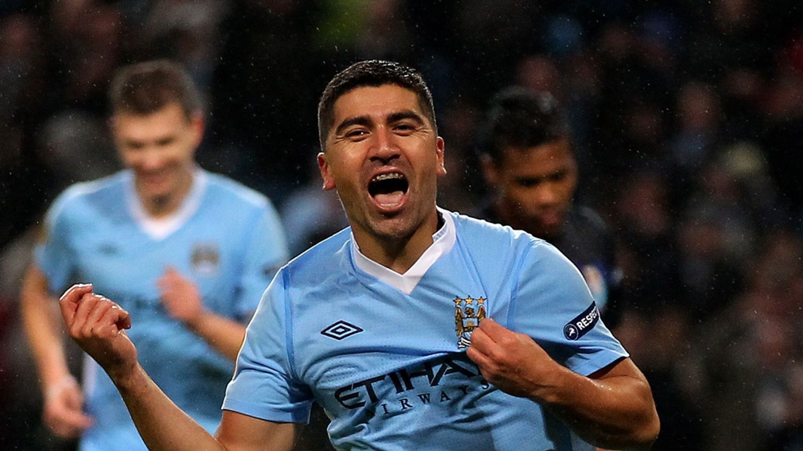 Pizarro joins Fiorentina | Football News | Sky Sports