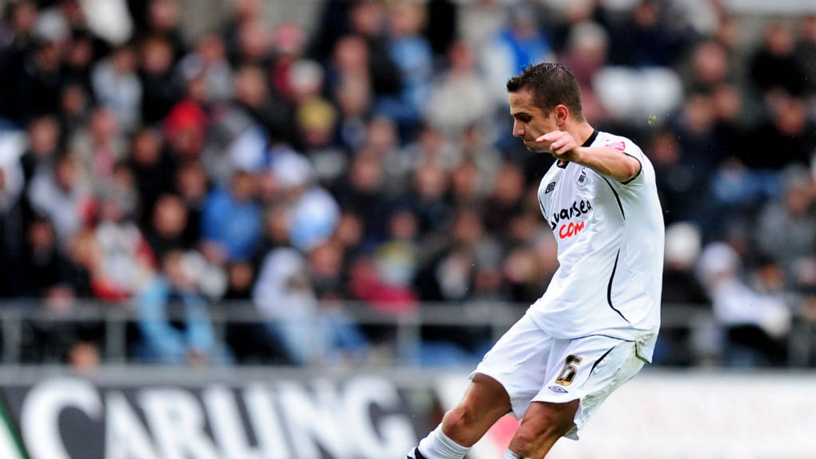 Bodde hoping to find new club | Football News | Sky Sports