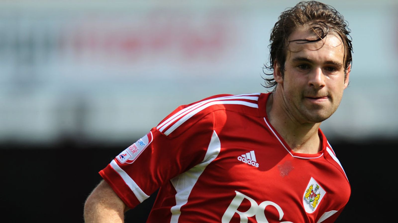 Pitman rescues point for Robins | Football News | Sky Sports