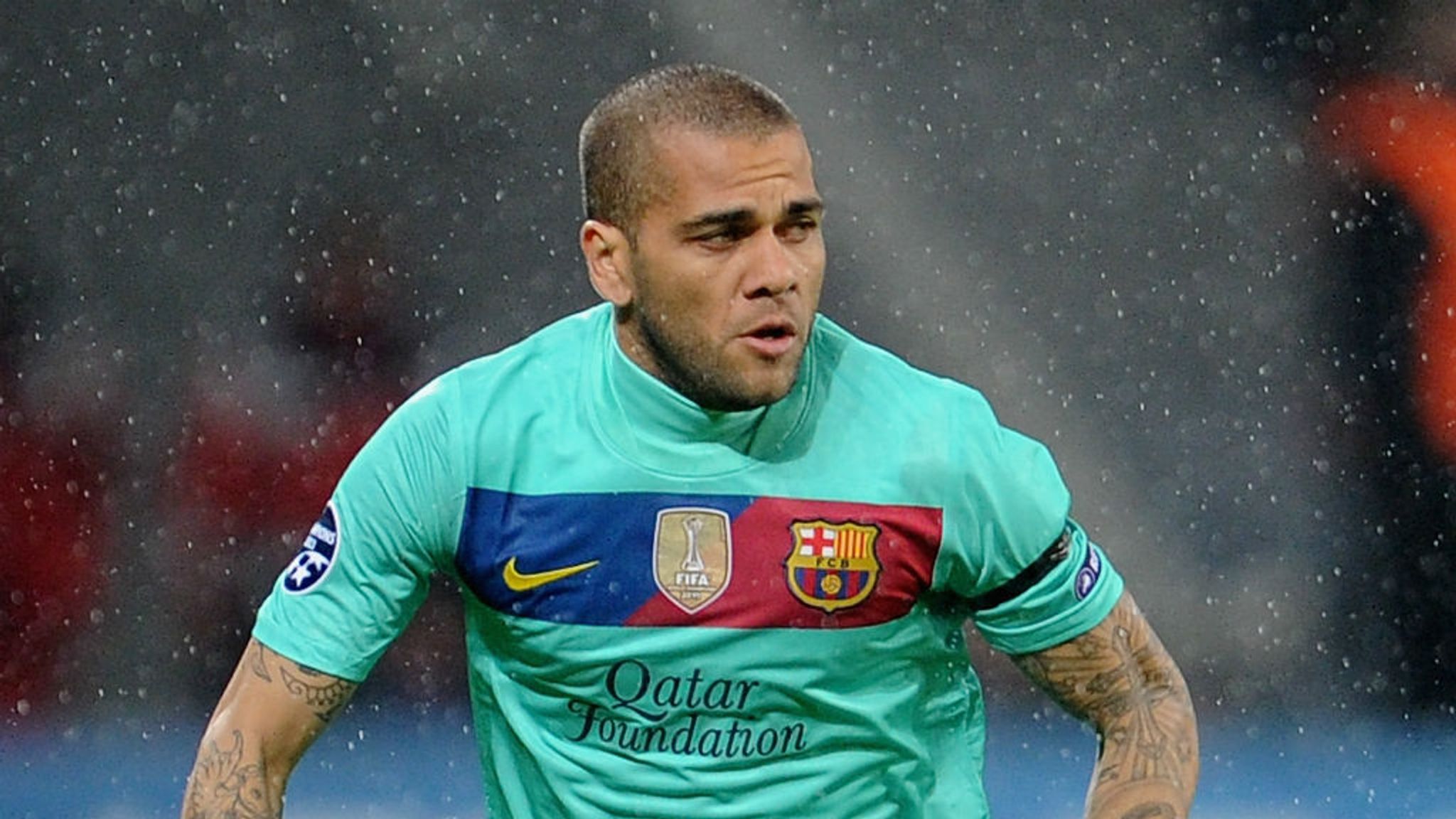 Alves expecting Pep to sign | Football News | Sky Sports