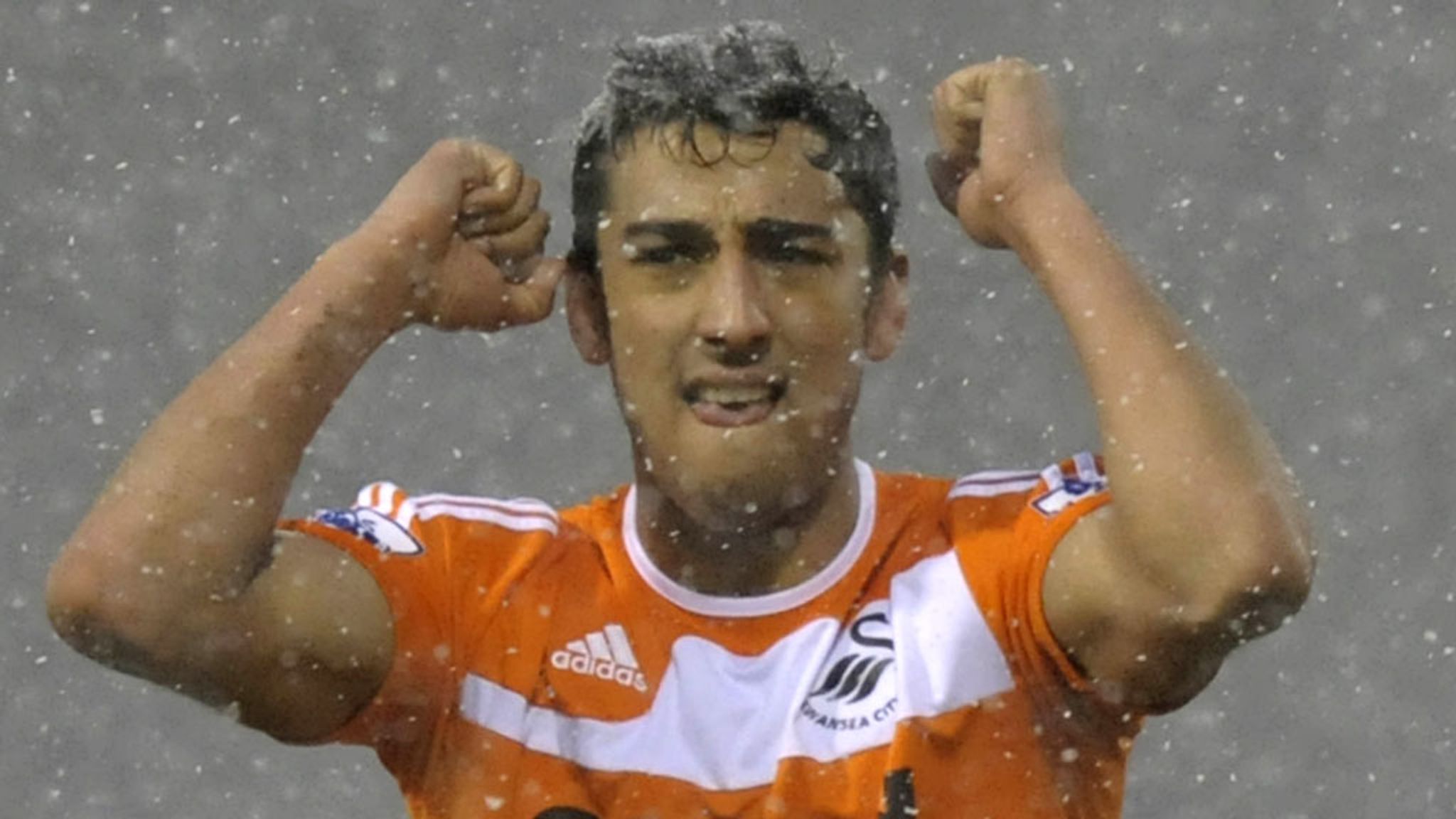 Swansea defender Neil Taylor signs new contract with Premier League ...