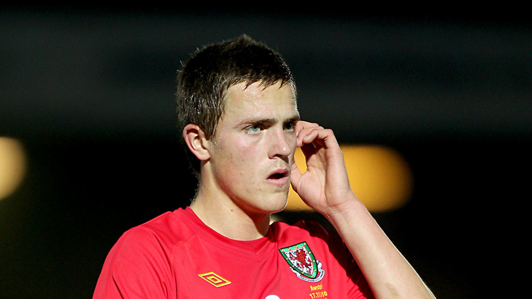 Transfer news: League Two clubs chasing former Wrexham striker Rob ...