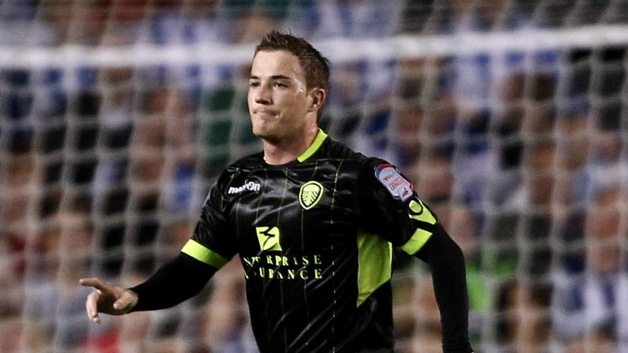 McCormack behind Redfearn | Football News | Sky Sports