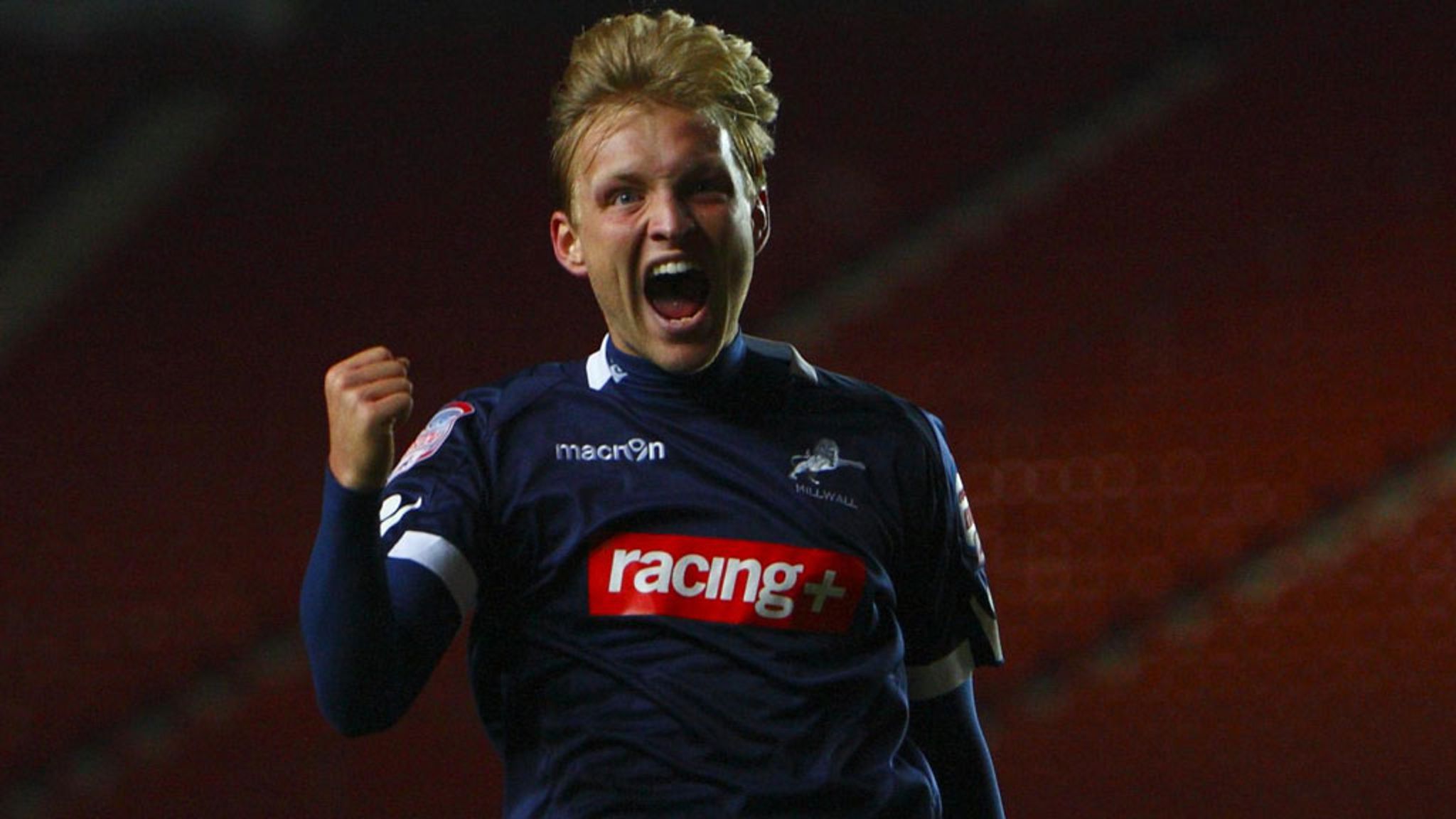 Wright offered Lions deal | Football News | Sky Sports