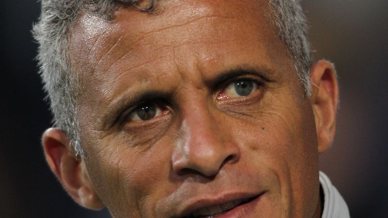 Curle lauds Magpies defence | Football News | Sky Sports