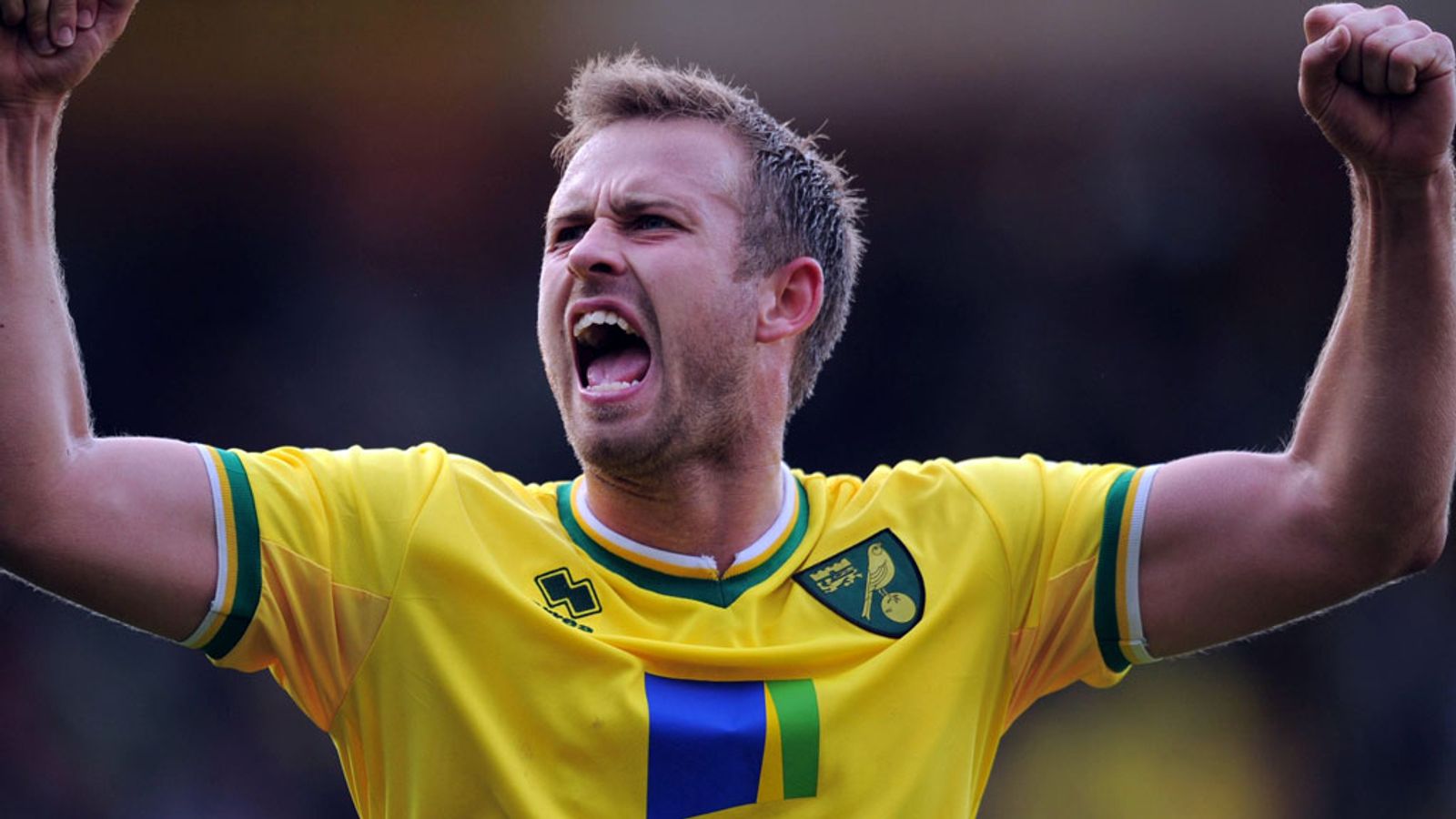 Fox signs new Norwich deal | Football News | Sky Sports
