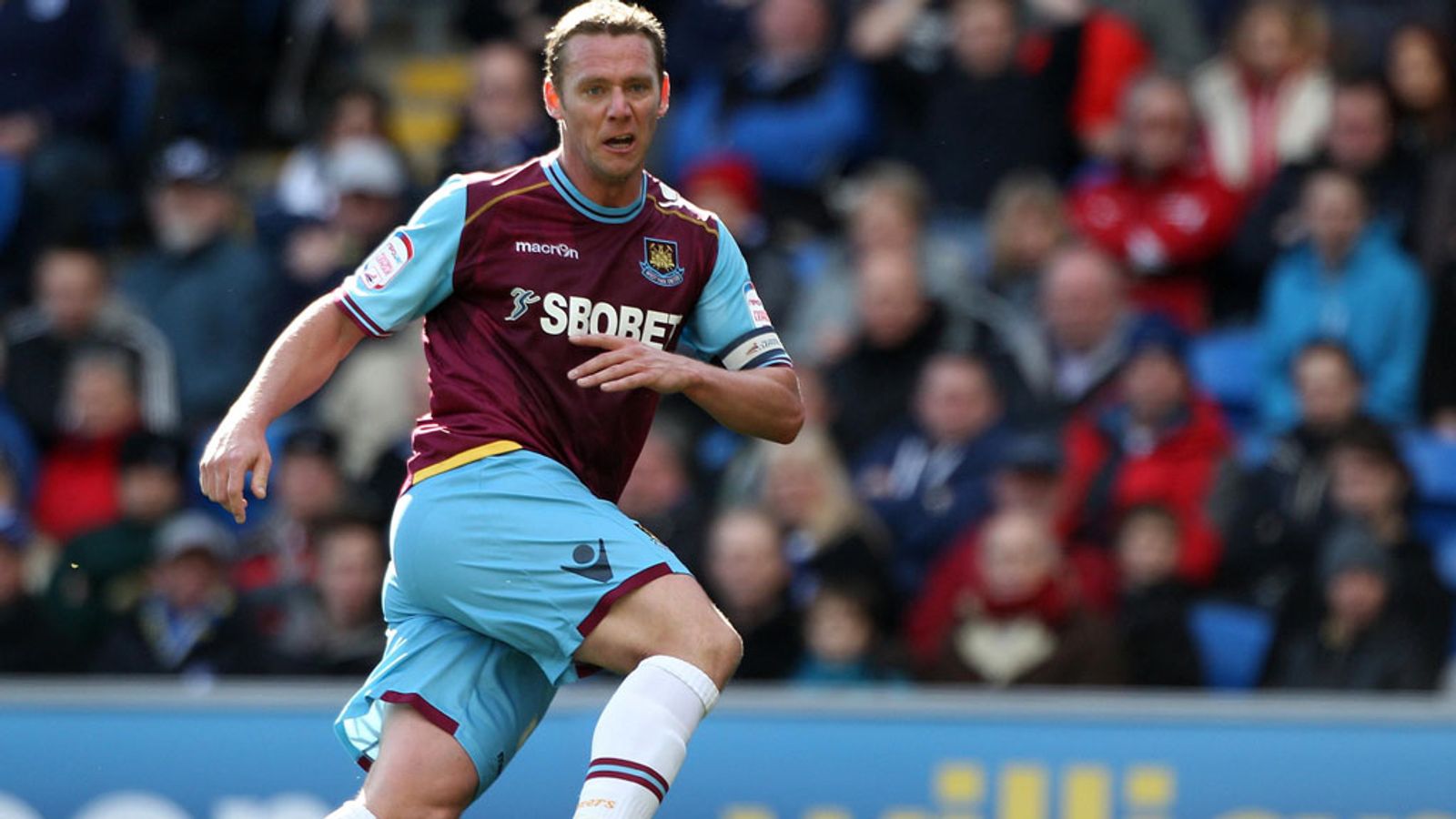 Nolan helps Hammers to vital win | Football News | Sky Sports